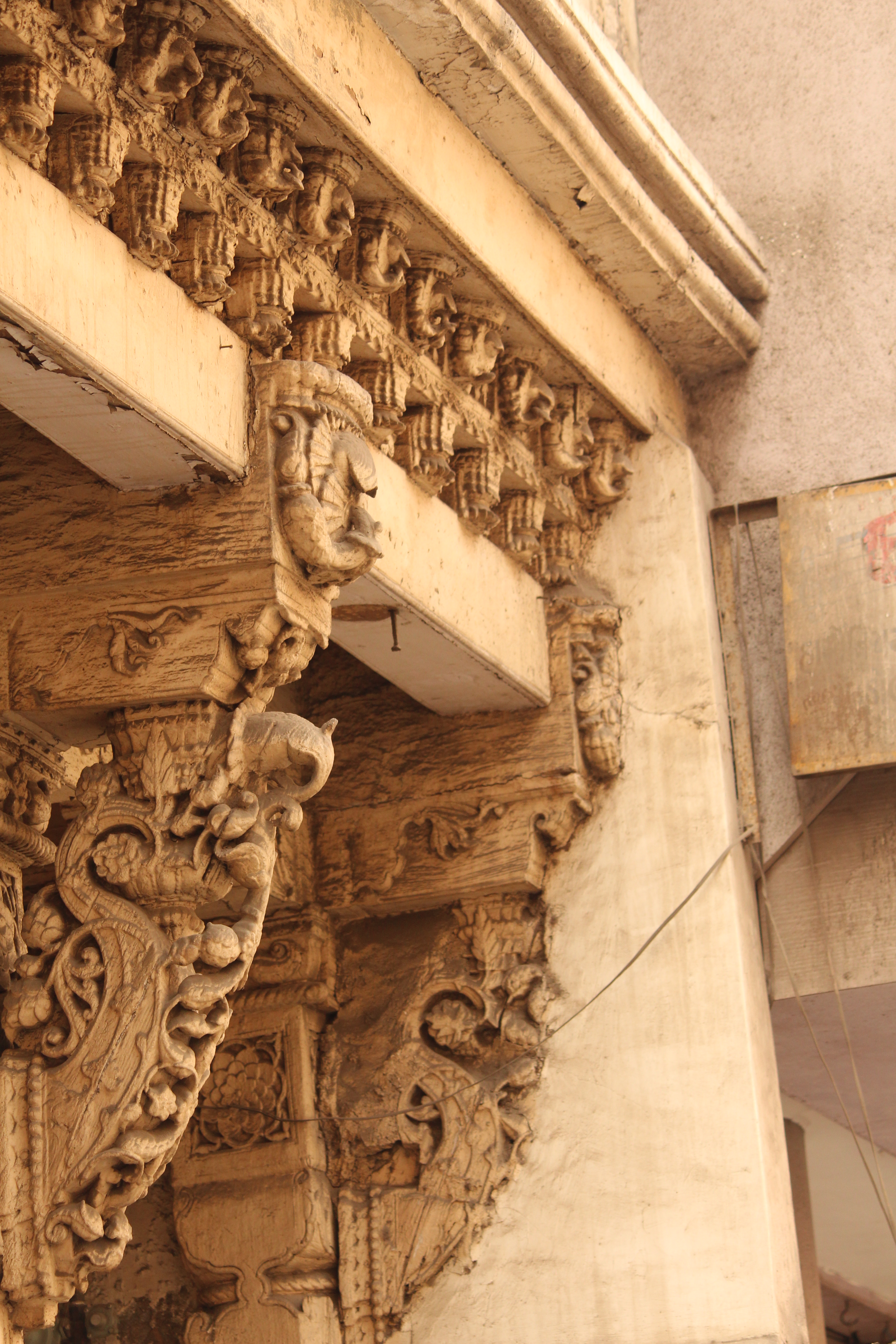 The Architecture of Houses in Deputy no Khancho, Old Surat | Sahapedia