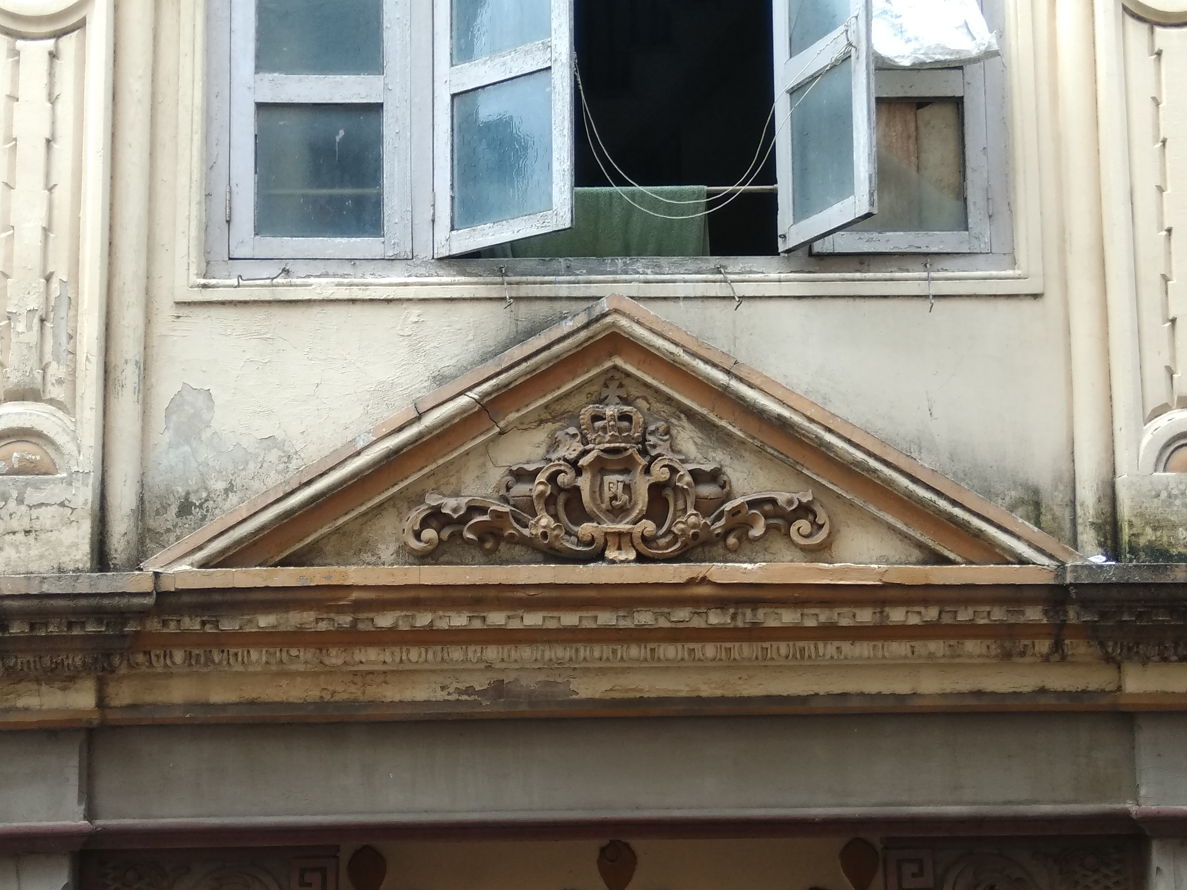 The Architecture of Houses in the Oswal Mohalla, Old Surat | Sahapedia