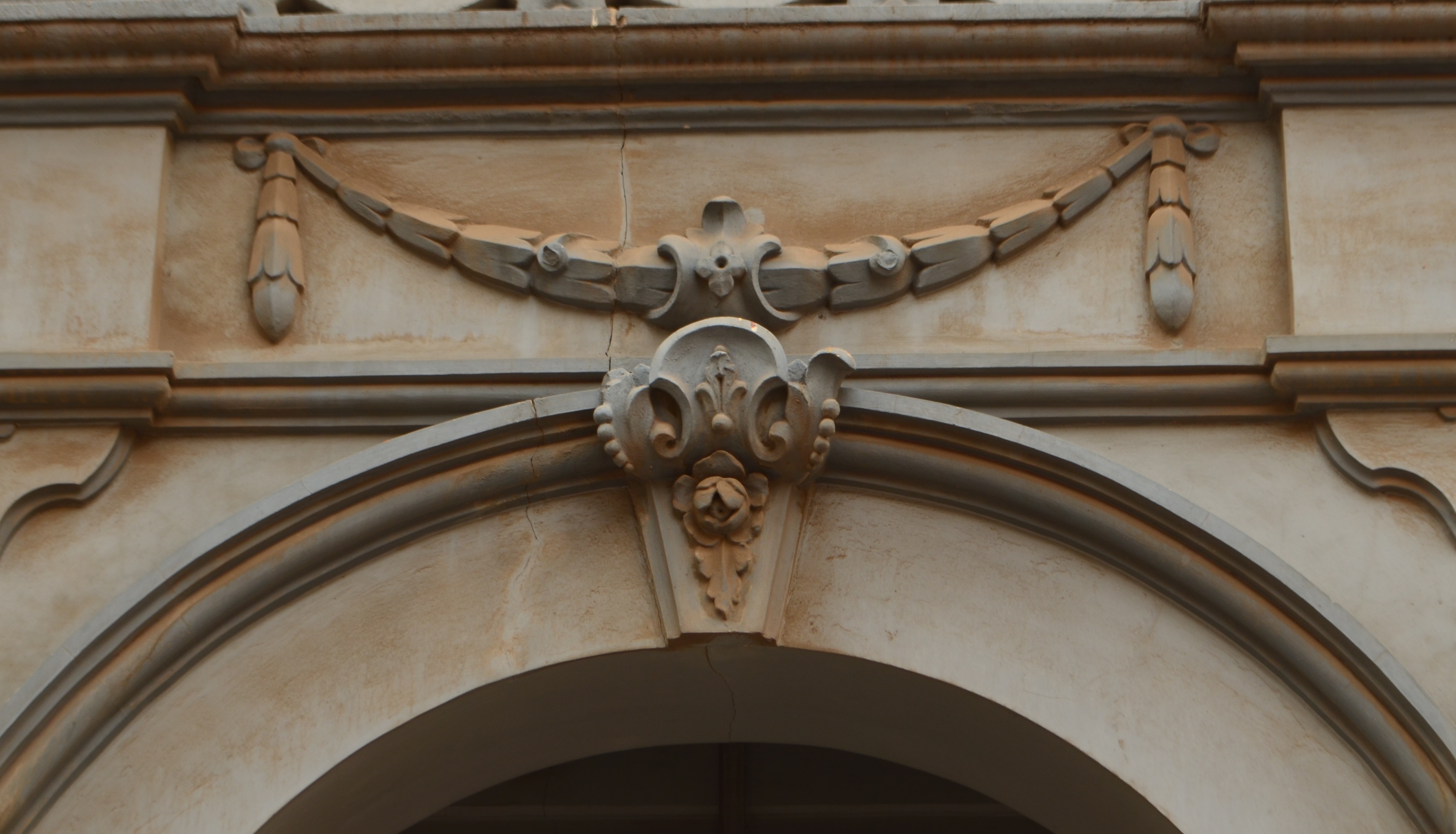 The Architecture of Houses in Parsiwad, Old Surat | Sahapedia