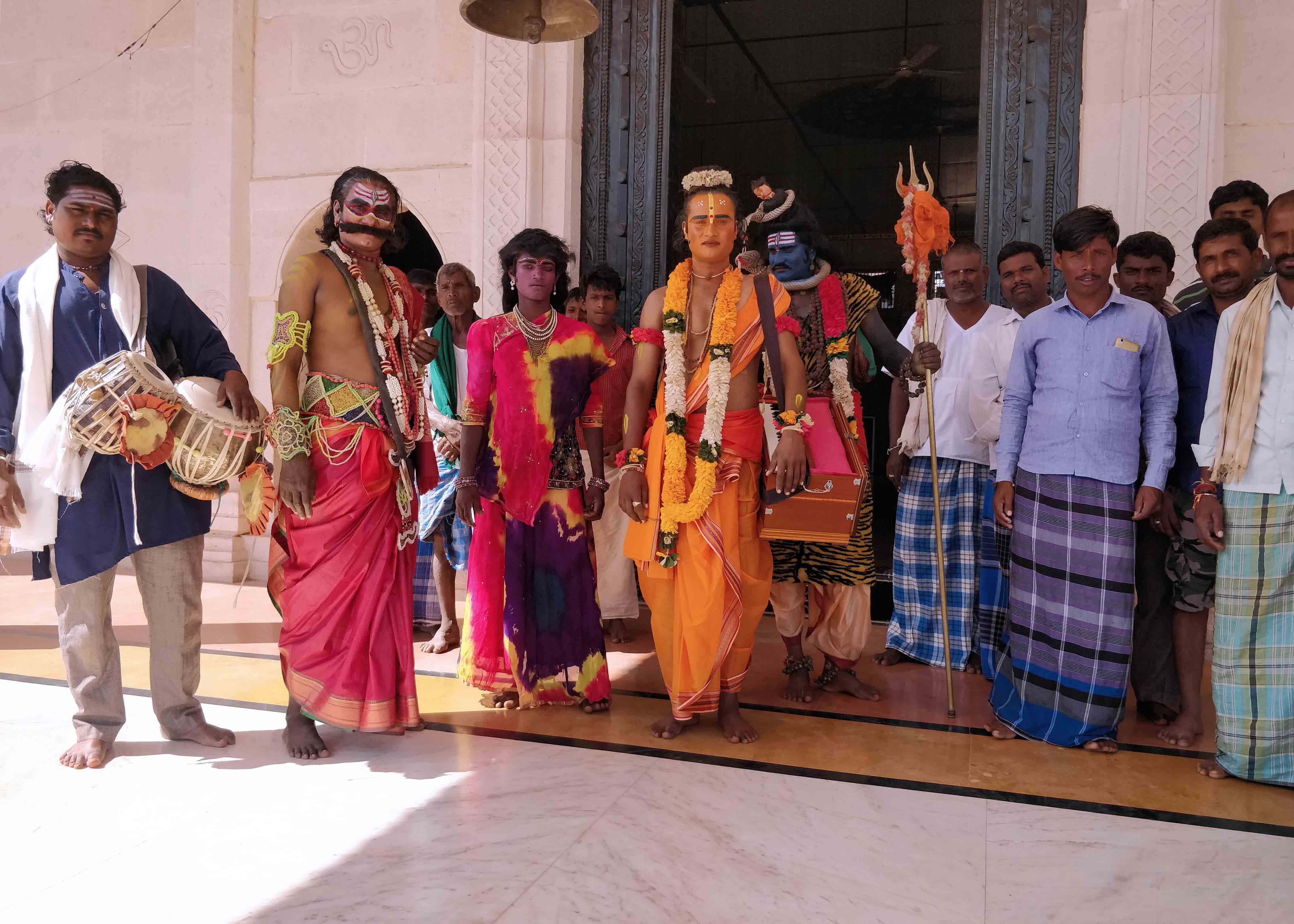 Playing Gods: Bahurupis, a Visual Tale of Becoming and Unbecoming ...