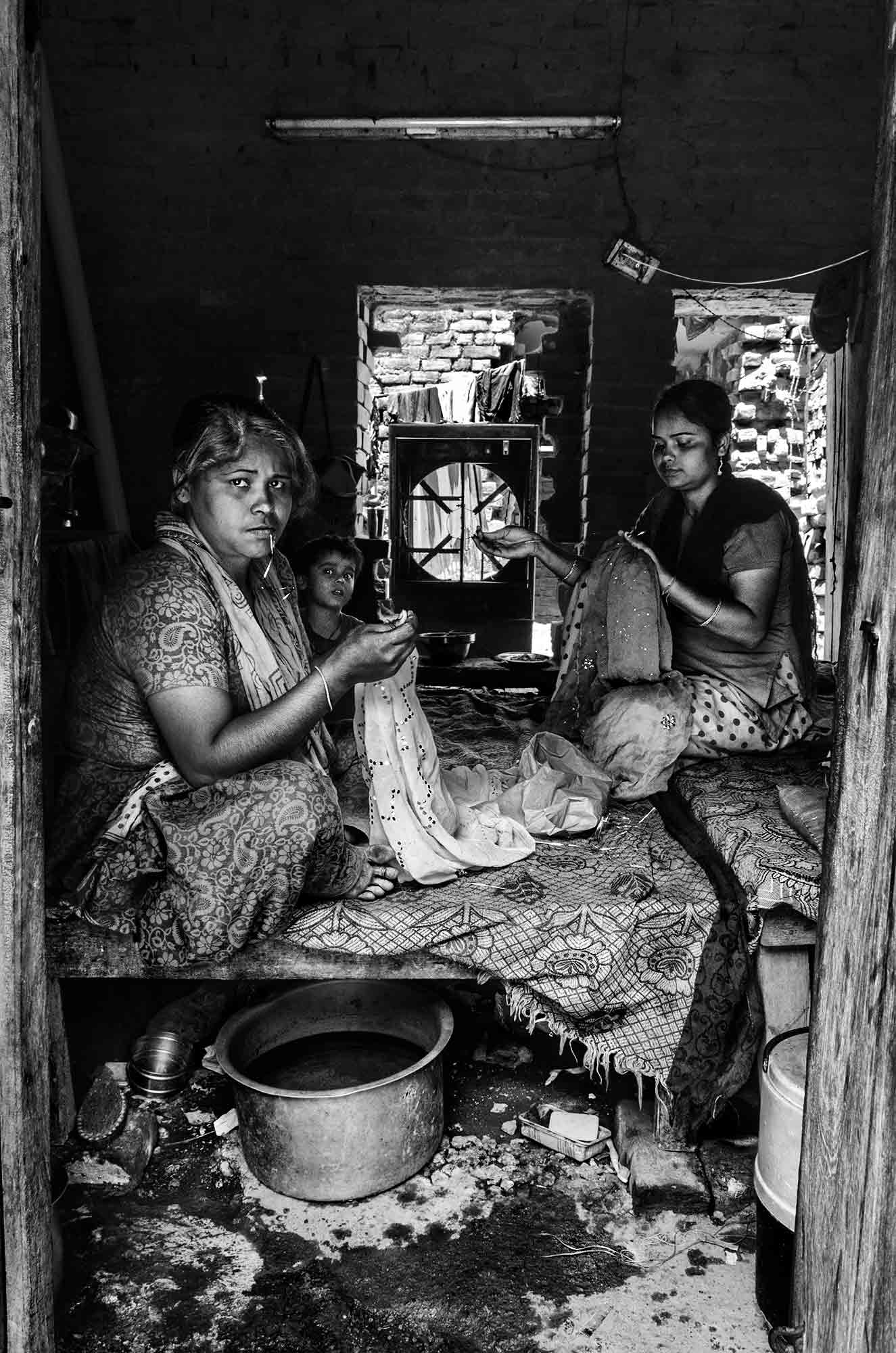 Badla Embroiderers of Lucknow | Sahapedia