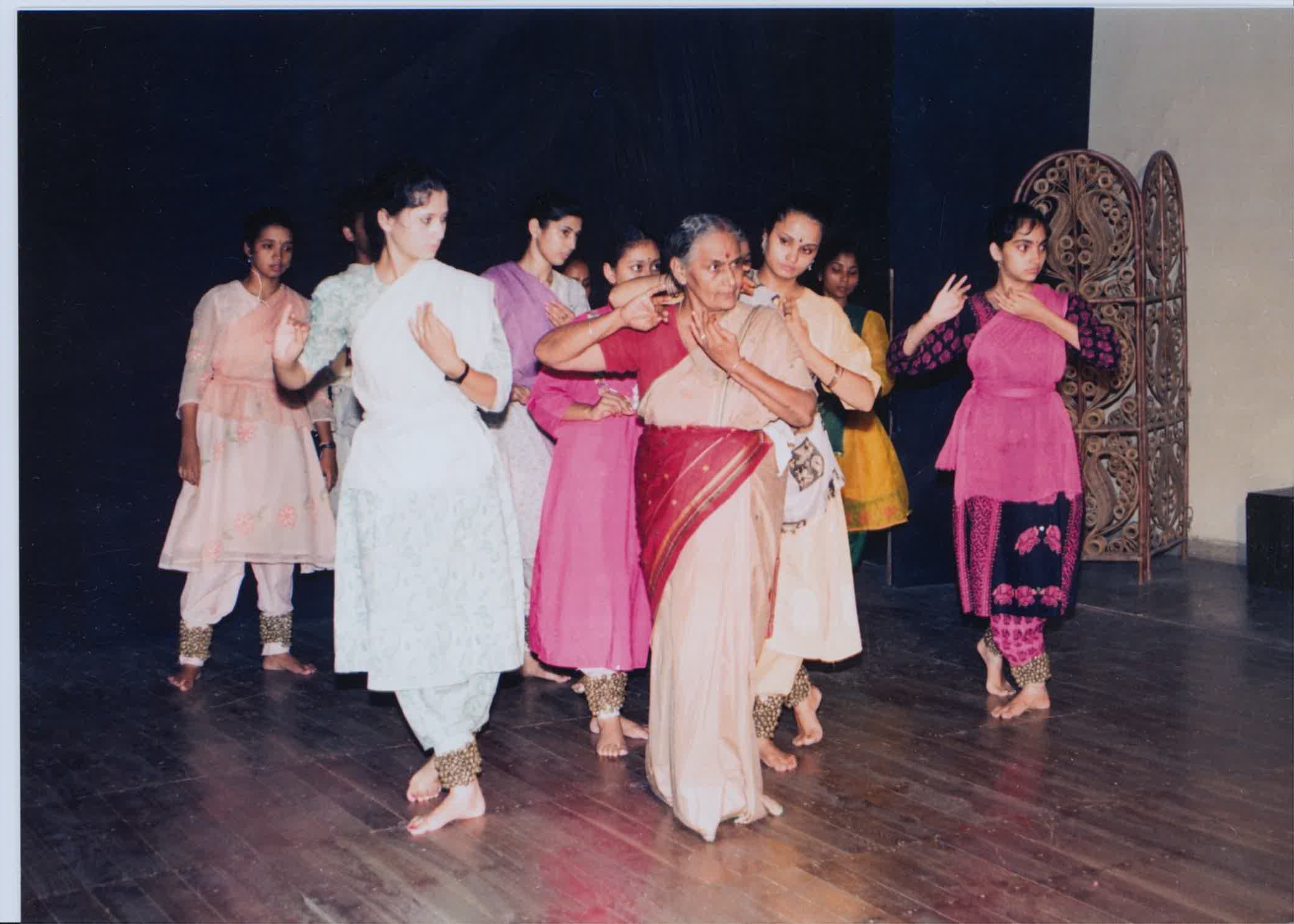 Kathak: From the Archives of the Sangeet Natak Akademi | Sahapedia