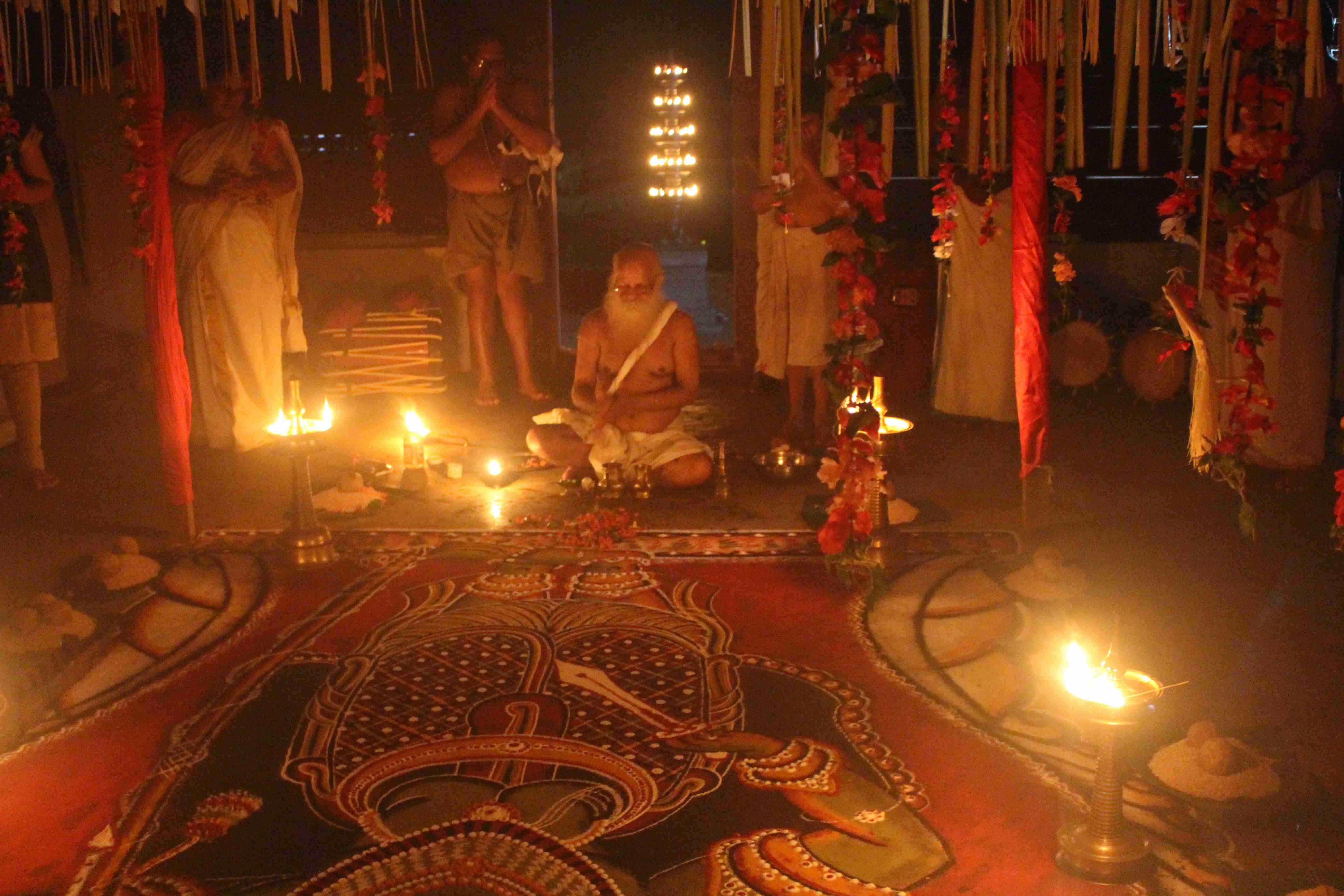 Kalamezhuthu Pattu: Rituals and Performance | Sahapedia