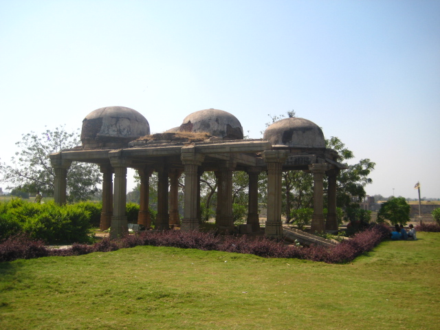 Visual Gallery of the Sarkhej Roza Complex | Sahapedia