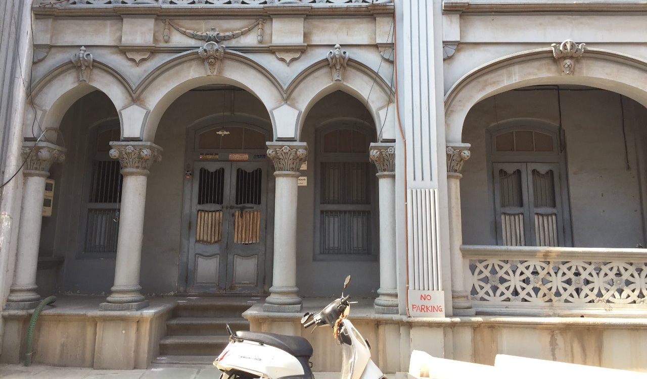 The Architecture of Houses in Parsiwad, Old Surat | Sahapedia