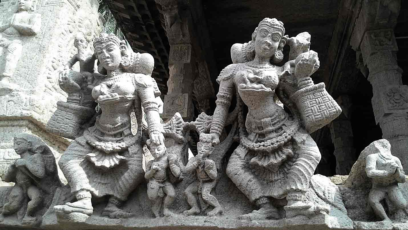 Kuravar Sculptures in Mandapas | Sahapedia