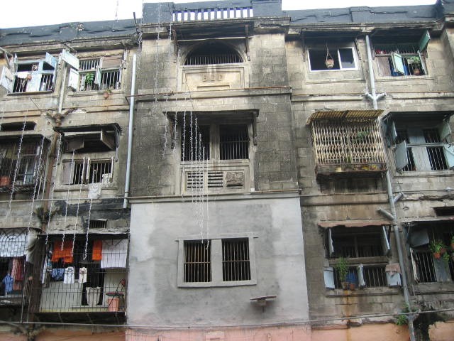 Visual Tour through the Mumbai Chawls | Sahapedia