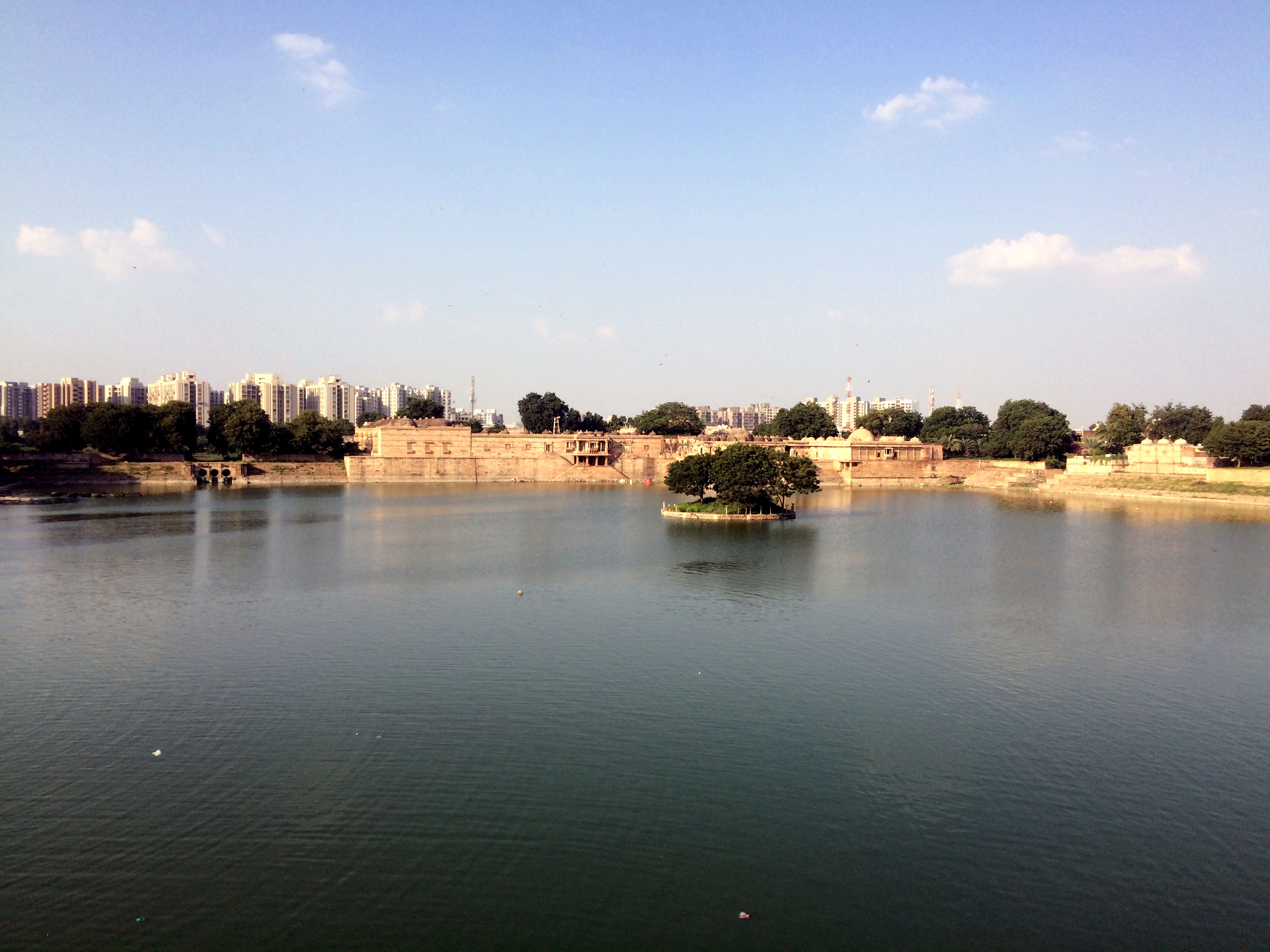 Visual Gallery of the Sarkhej Roza Complex | Sahapedia