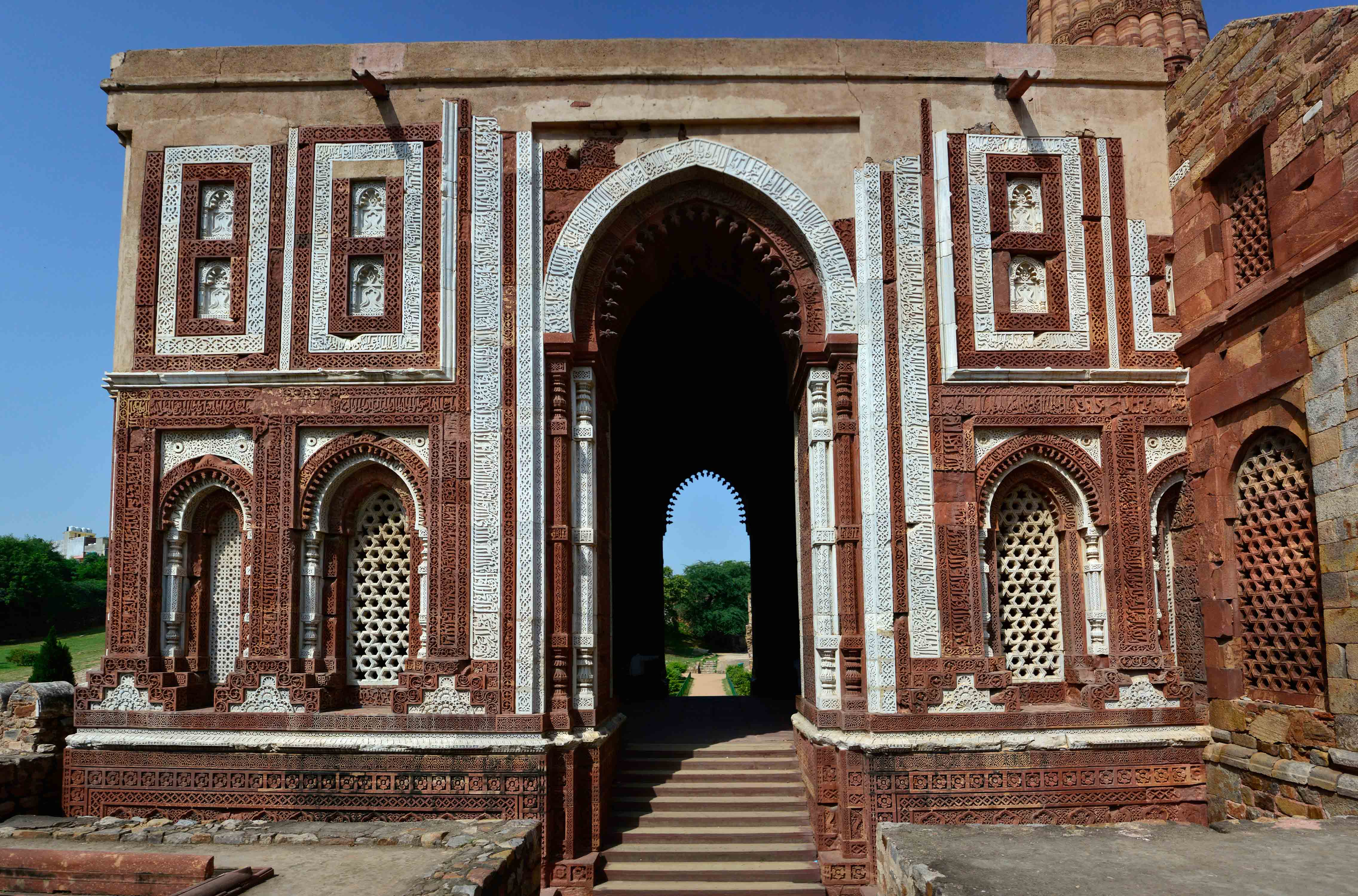 Qutb Complex | Sahapedia