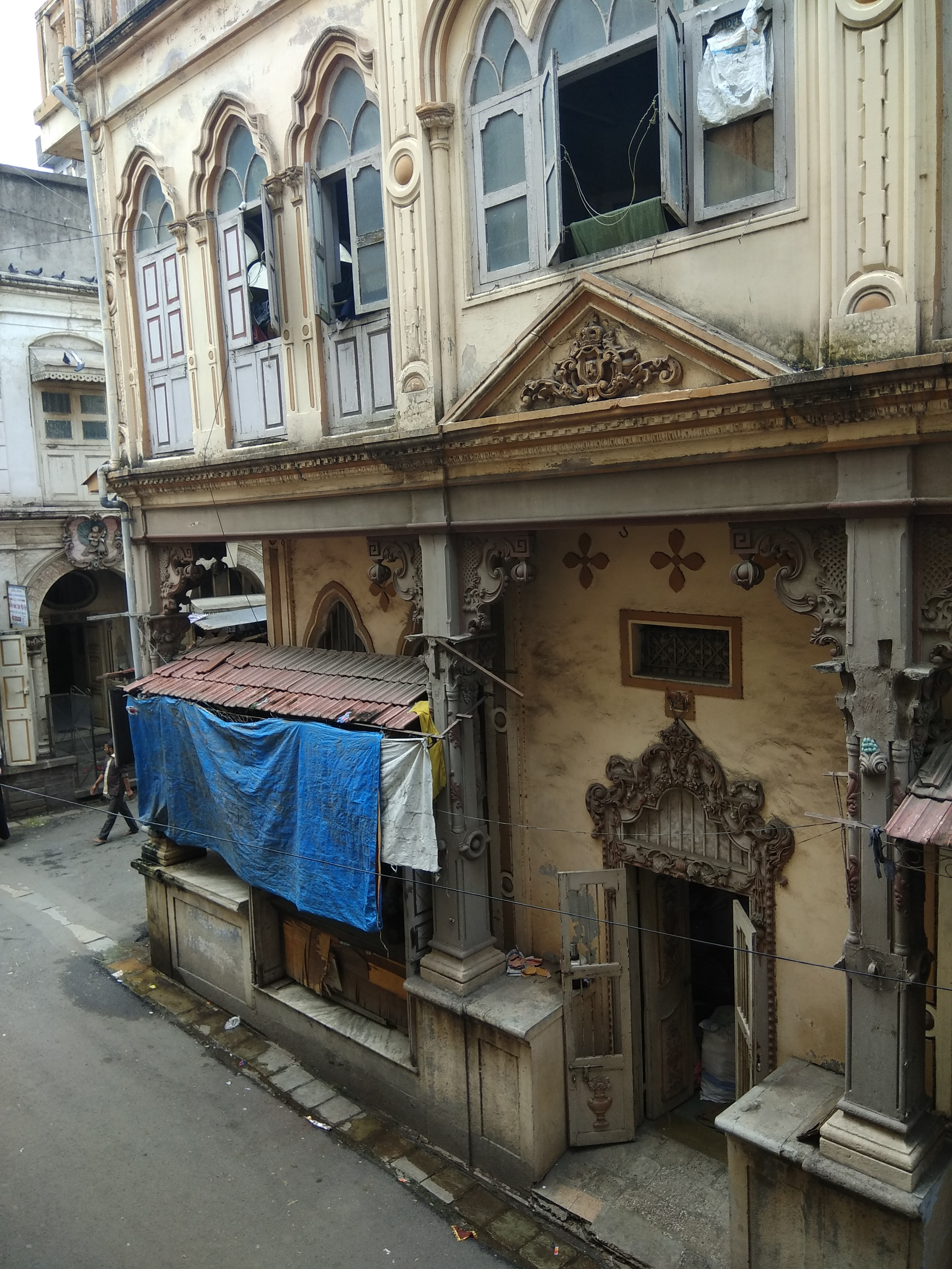 The Architecture of Houses in the Oswal Mohalla, Old Surat | Sahapedia