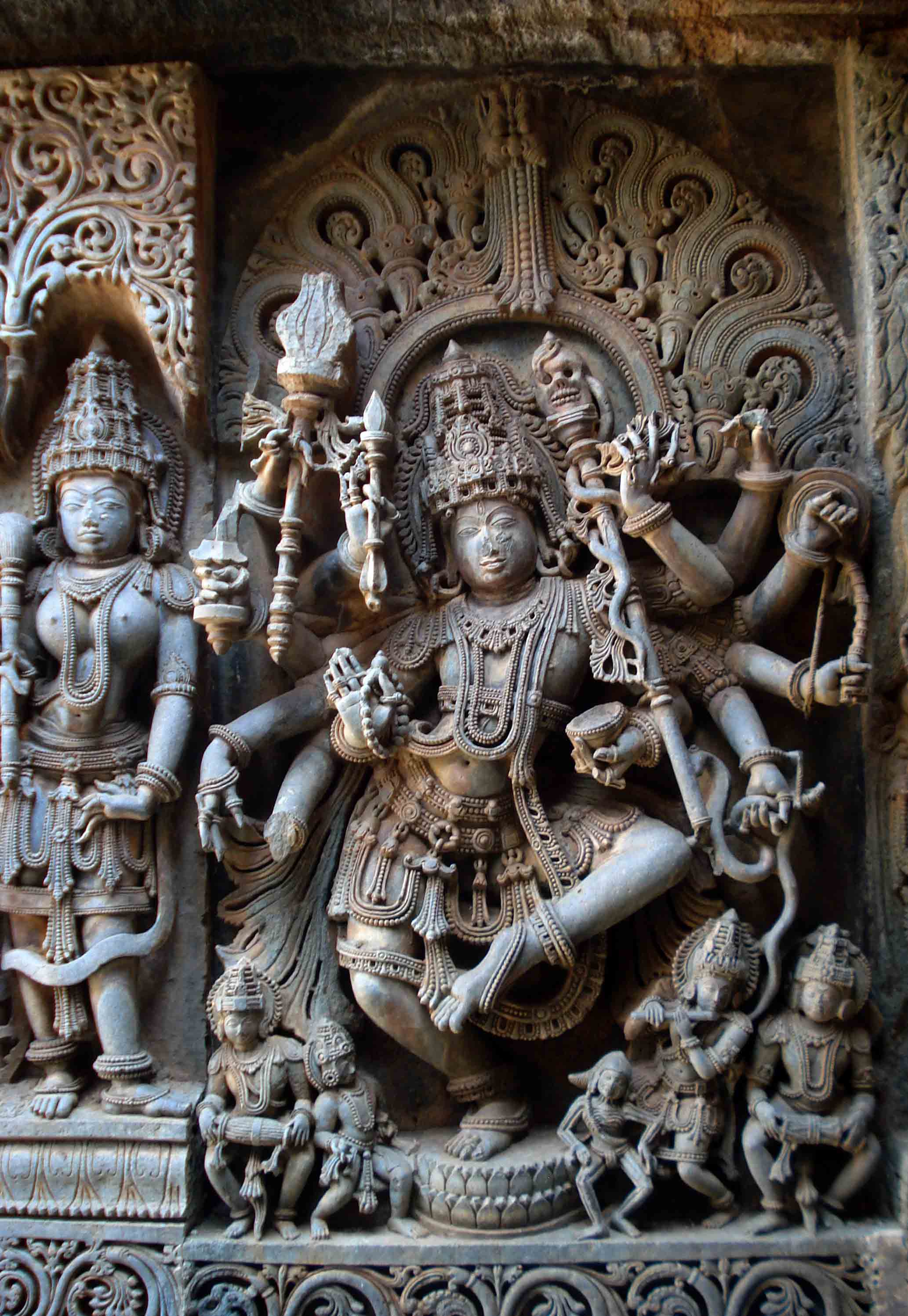 Ghungroos Worn by Temple Sculptures | Sahapedia