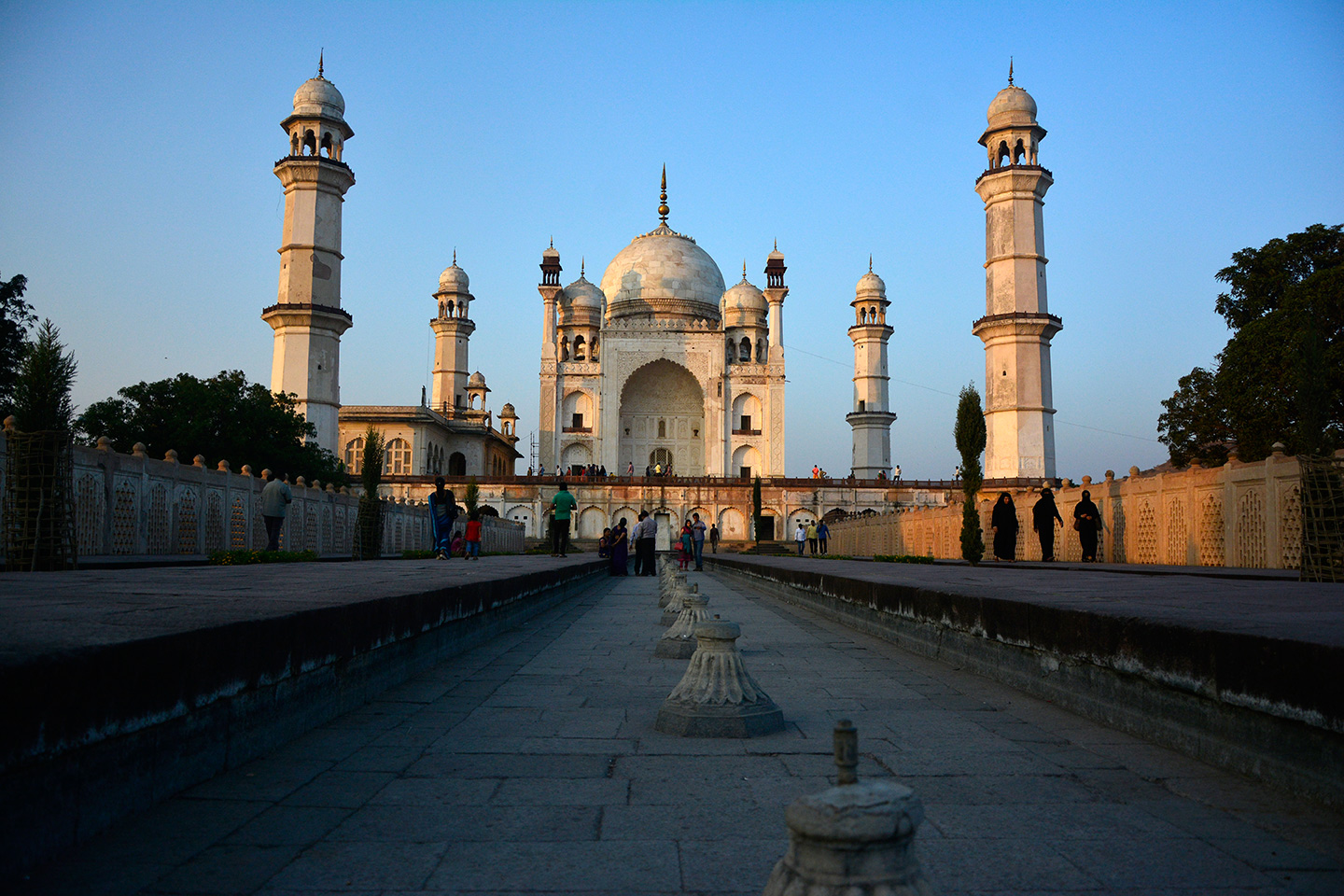 Bibi-ka-Maqbara: A Visual Tour | Sahapedia
