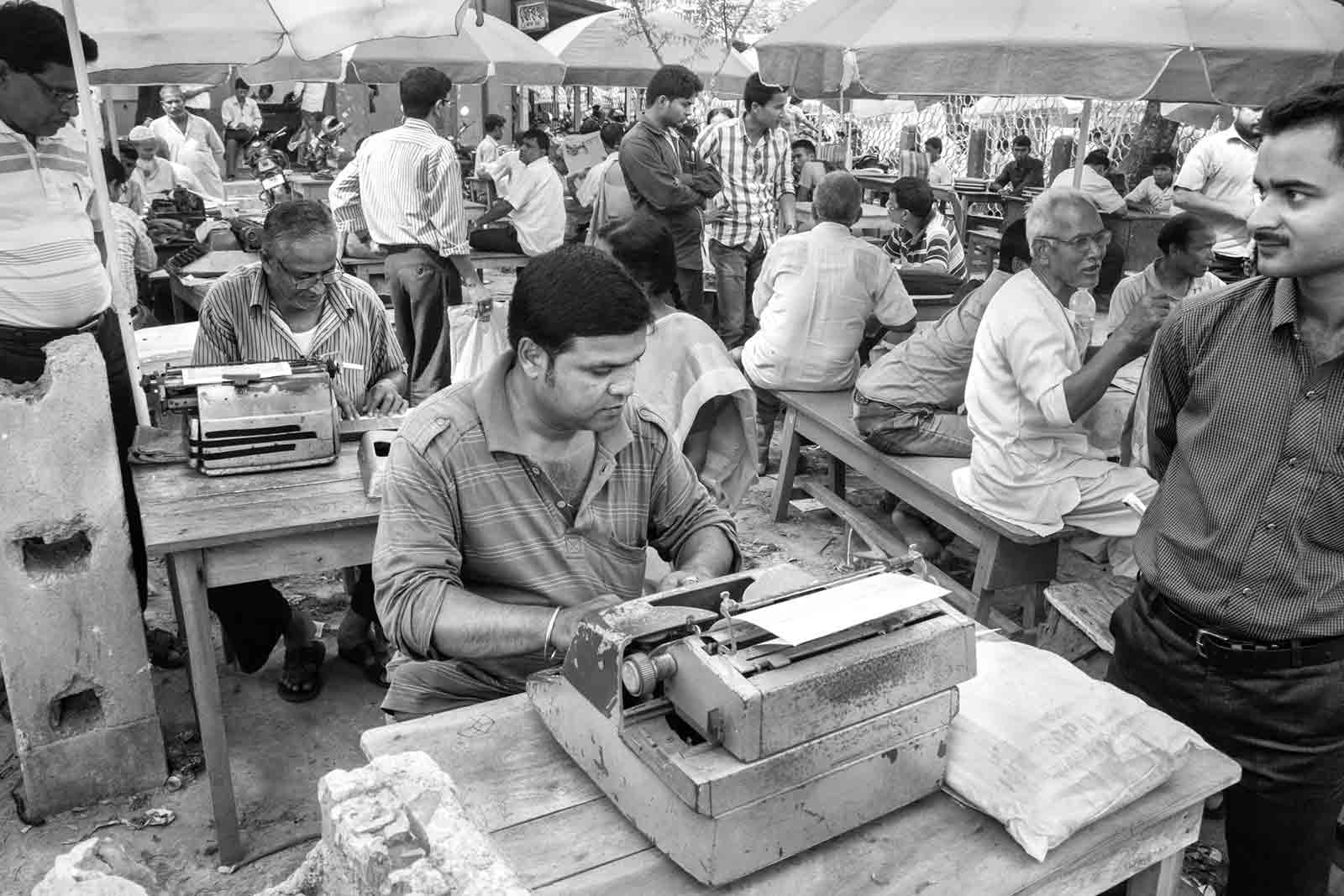 Vintage Typewriters: Lifeline of Indian Courts | Sahapedia