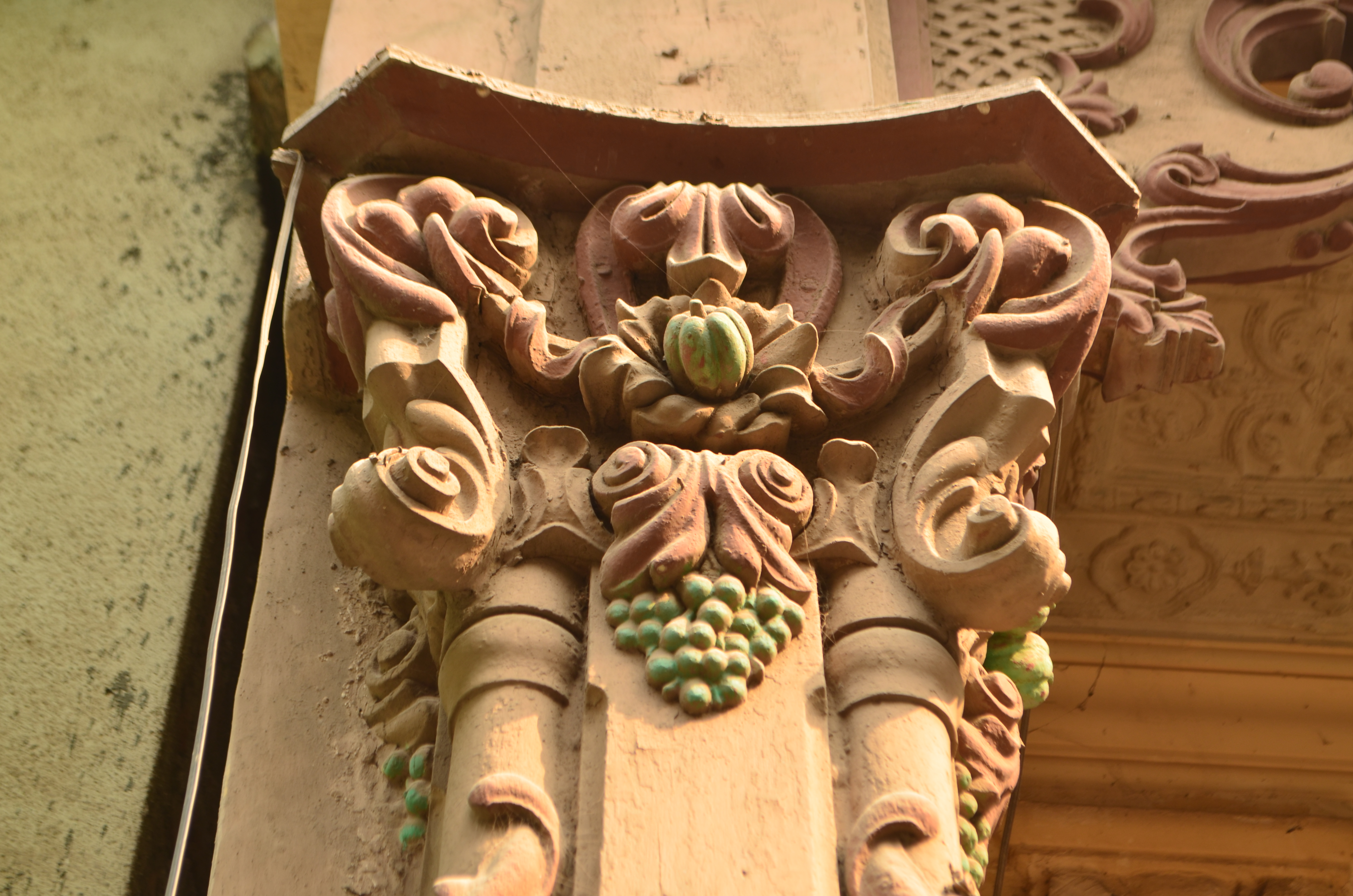 The Architecture of Houses in the Oswal Mohalla, Old Surat | Sahapedia