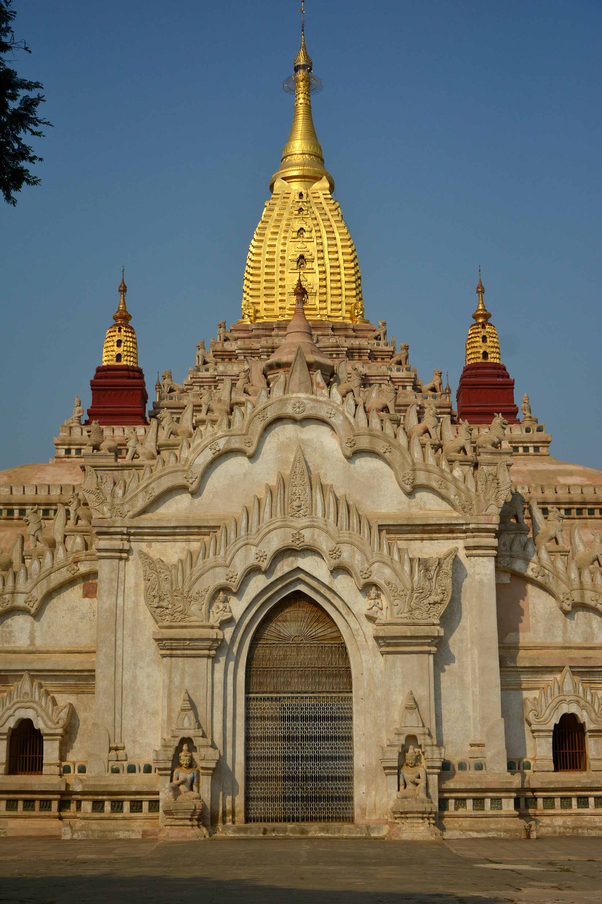 Infinite Wisdom: The Buddhas of Ananda Temple | Sahapedia