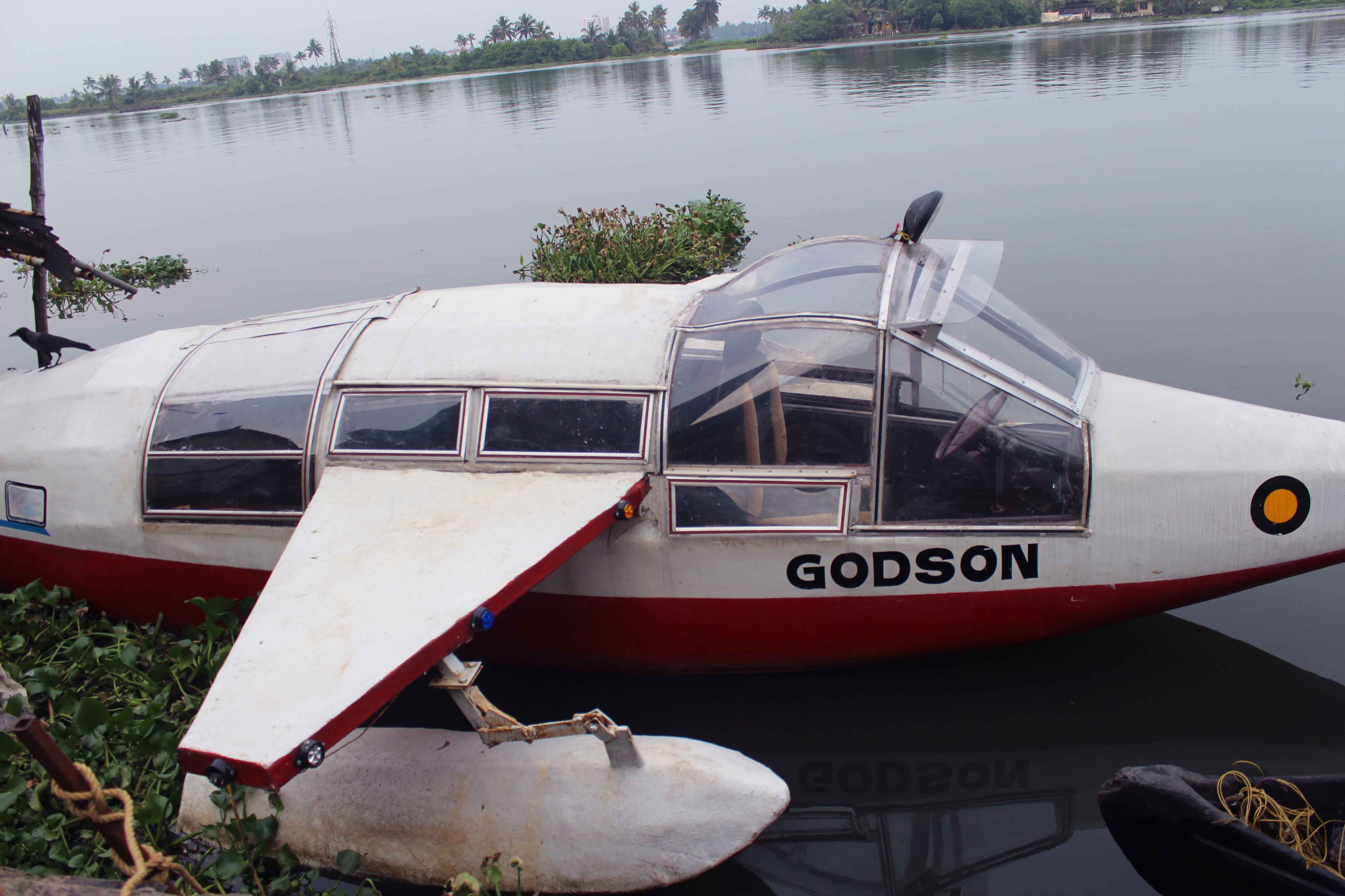 Boatbuilding Yards in Ponjikkara | Sahapedia