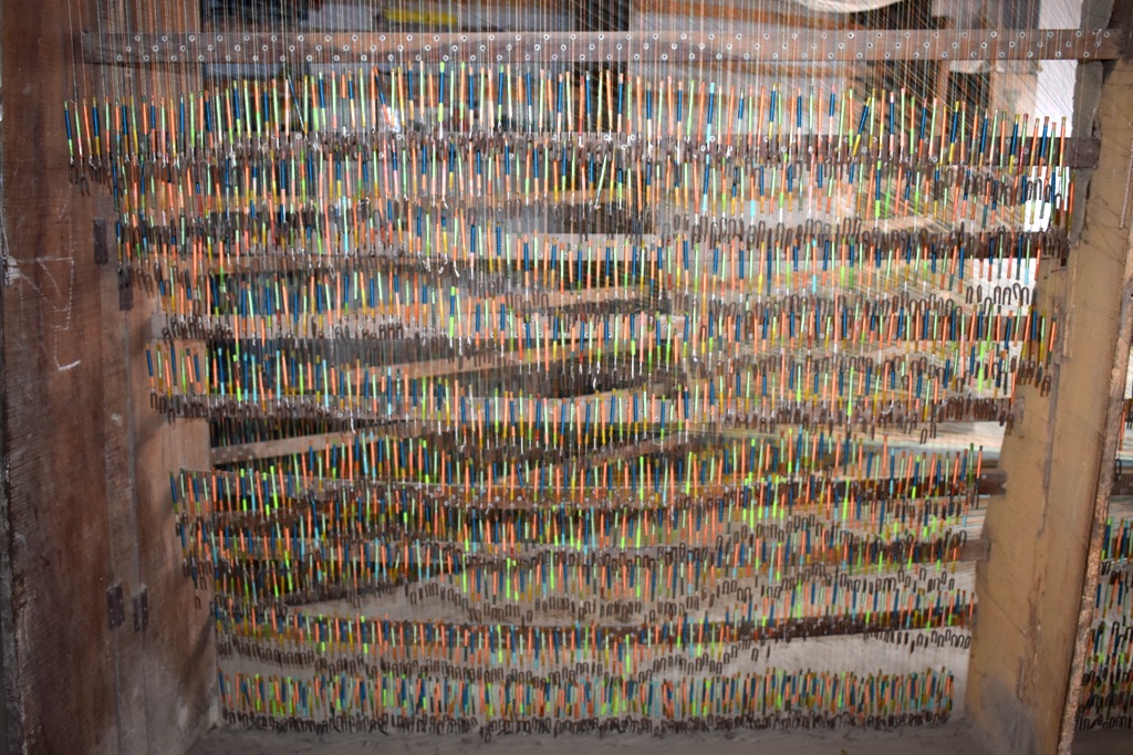 Technique of Velvet Handloom Weaving | Sahapedia
