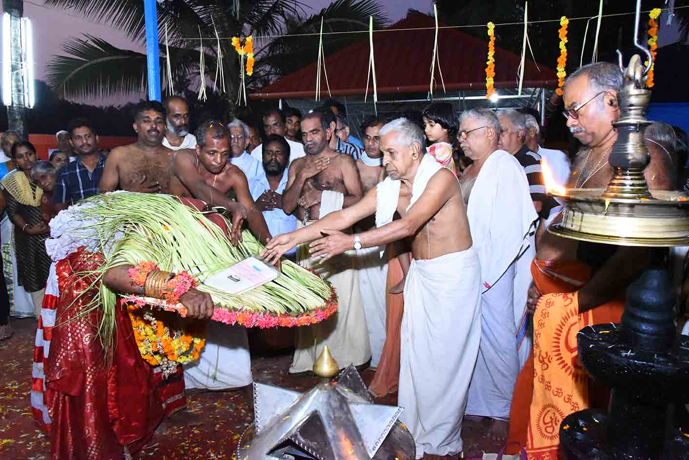 Mudiyettu: The Ritual Theatre | Sahapedia