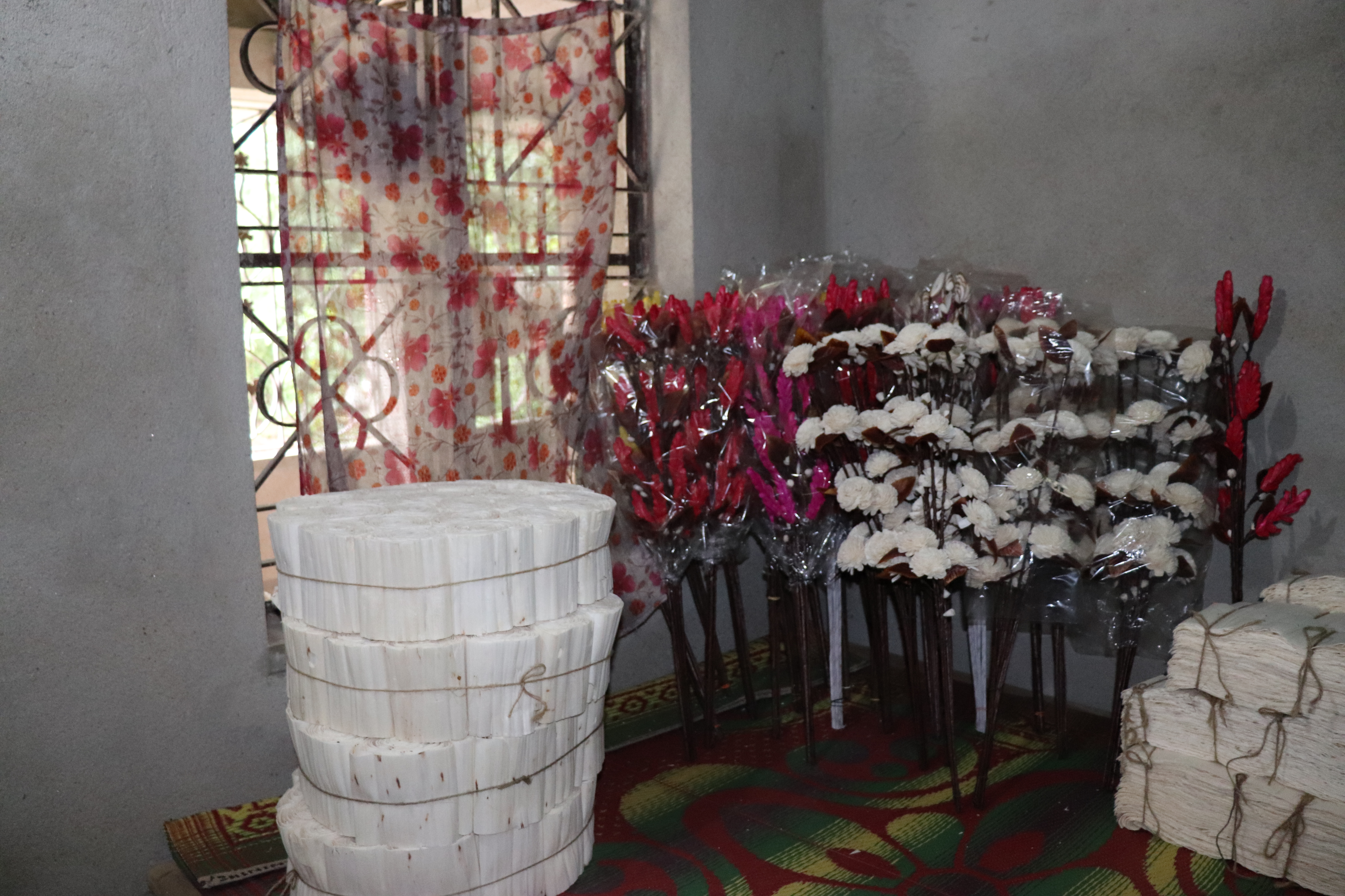 Sholapith: A Visual Guide | Sahapedia