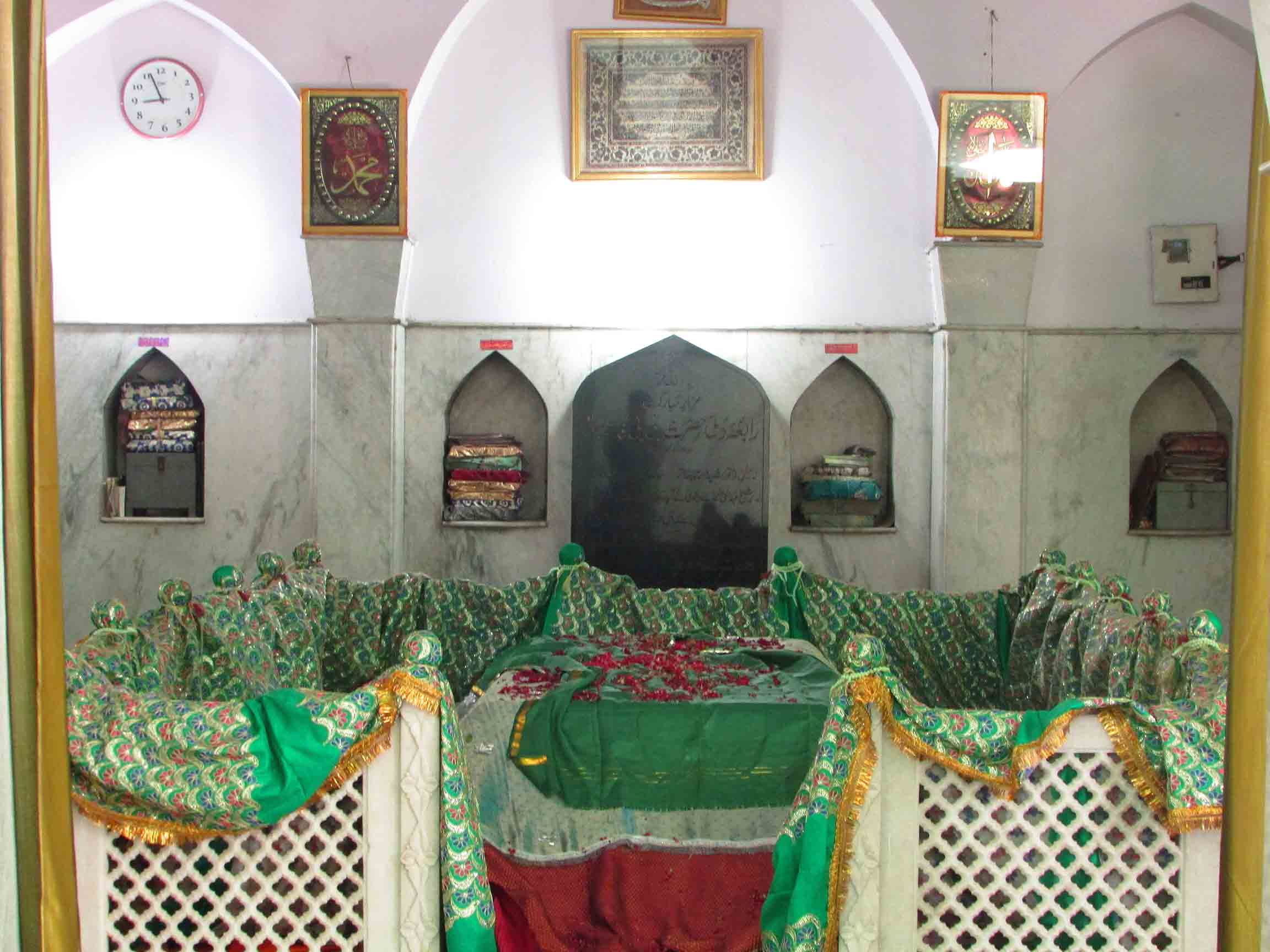 Hazrat Firdausi & Bibi Fatima | Sahapedia