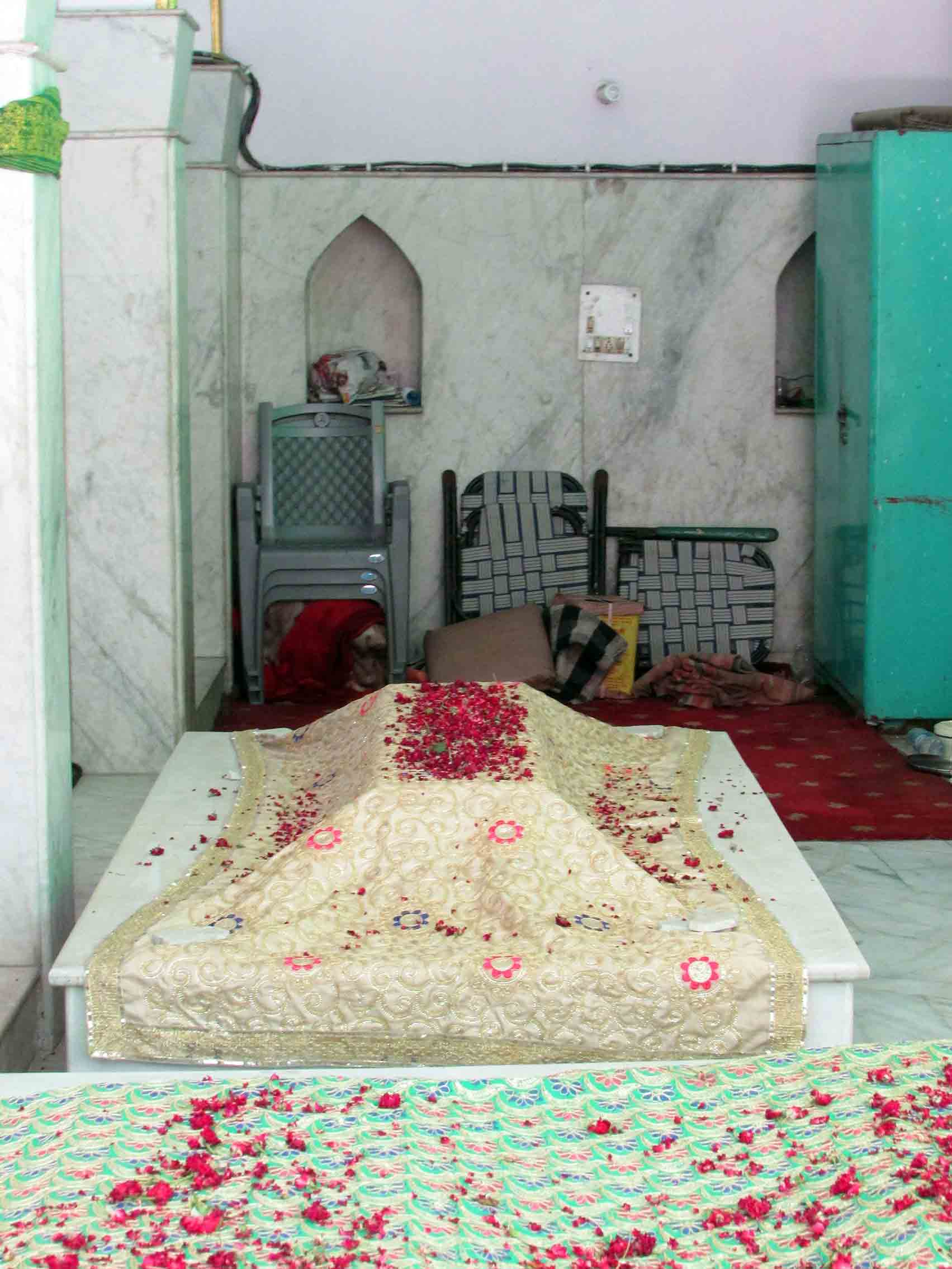 Hazrat Firdausi & Bibi Fatima | Sahapedia