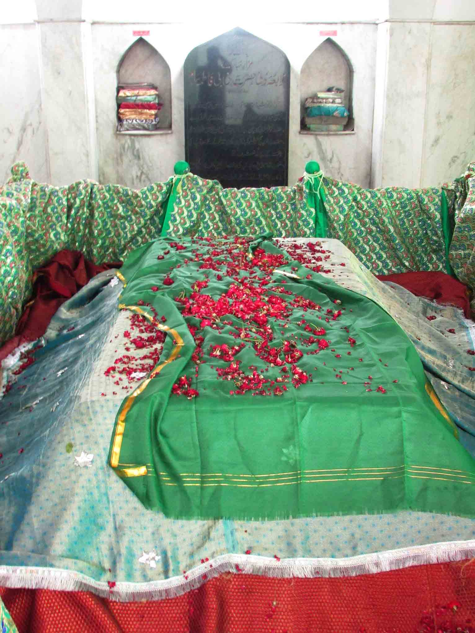 Hazrat Firdausi & Bibi Fatima | Sahapedia