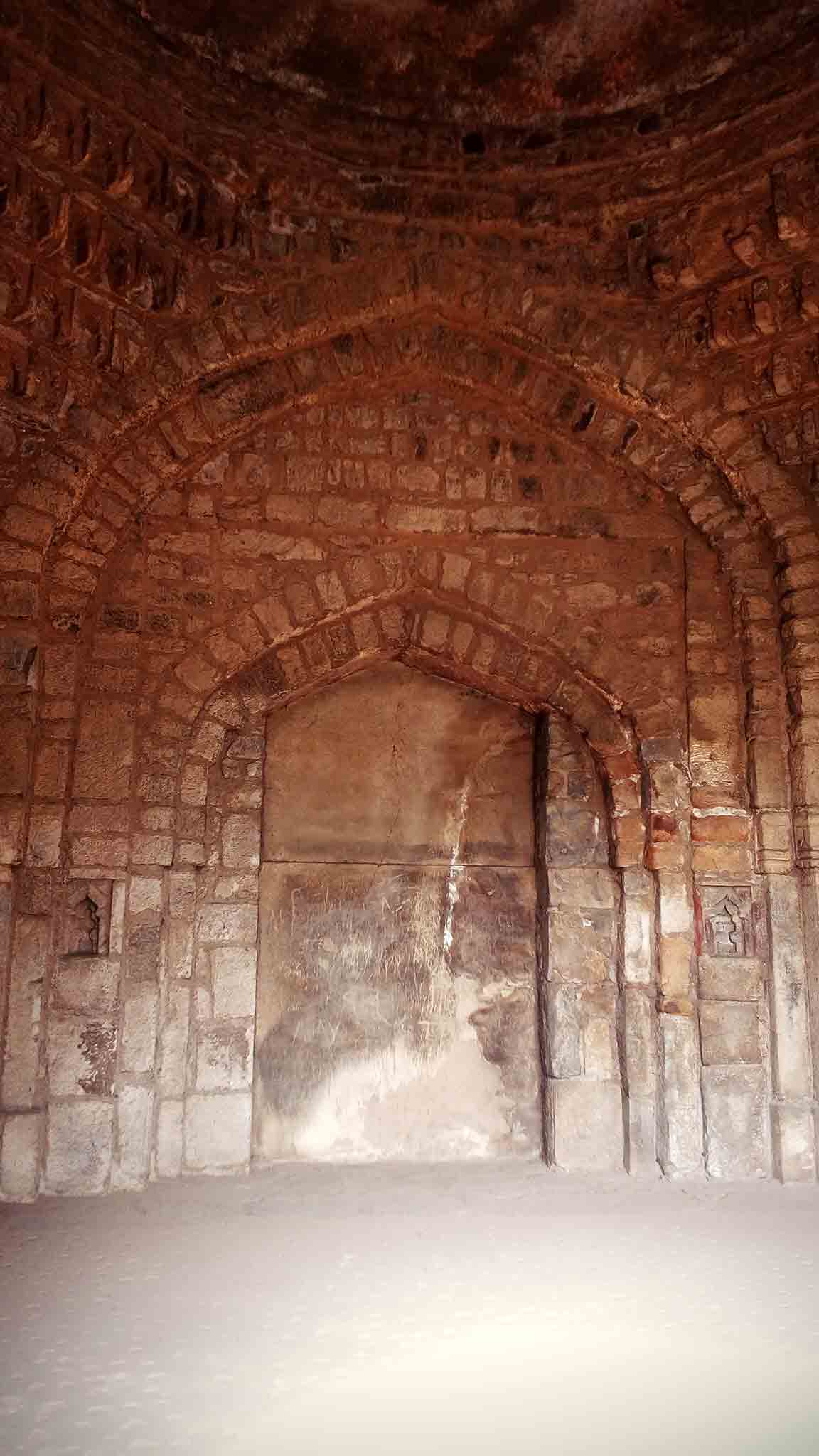 Jamali Kamali Tomb and Mosque | Sahapedia