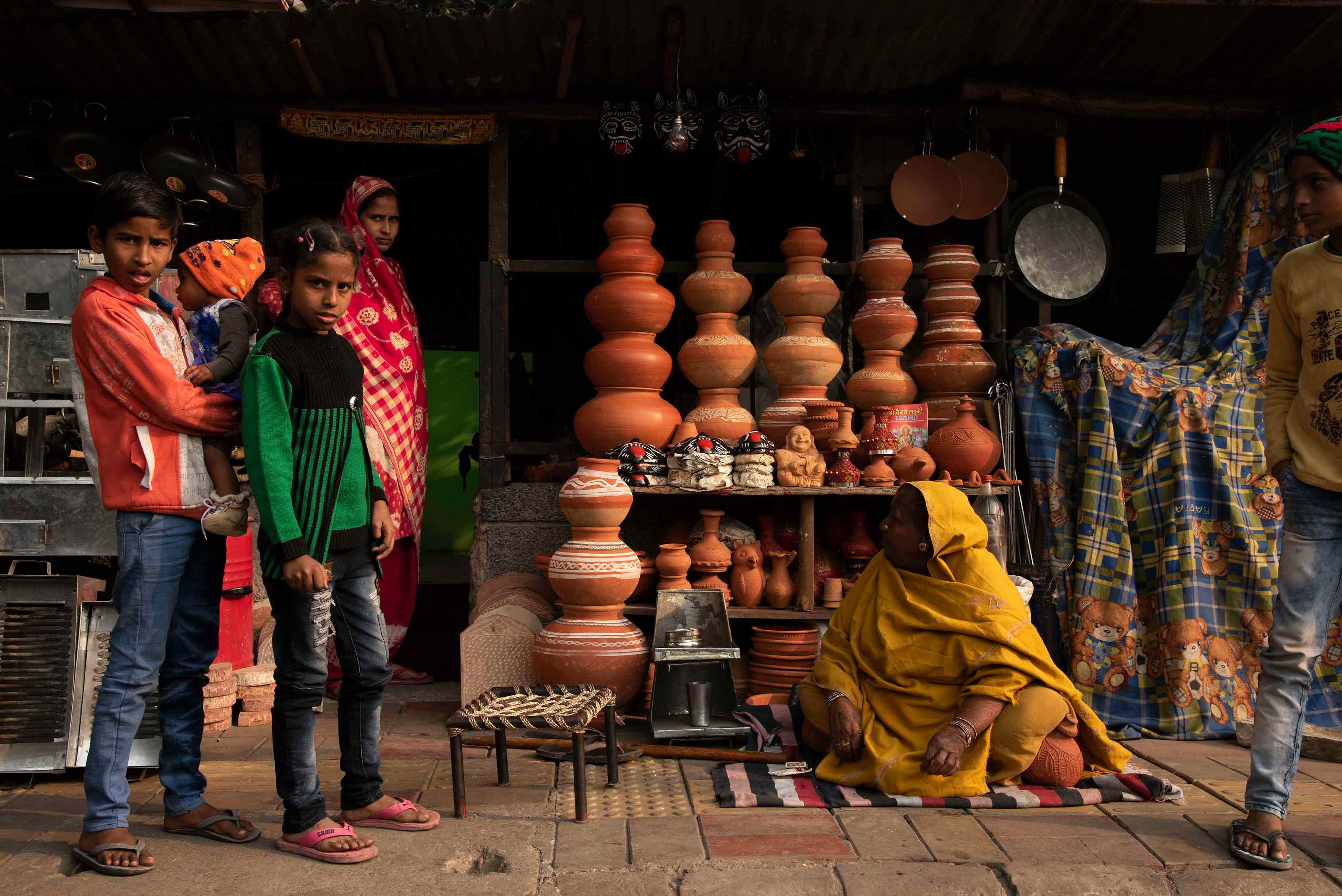 Descendants of Prajapati: The Kumhar Community of Potters | Sahapedia