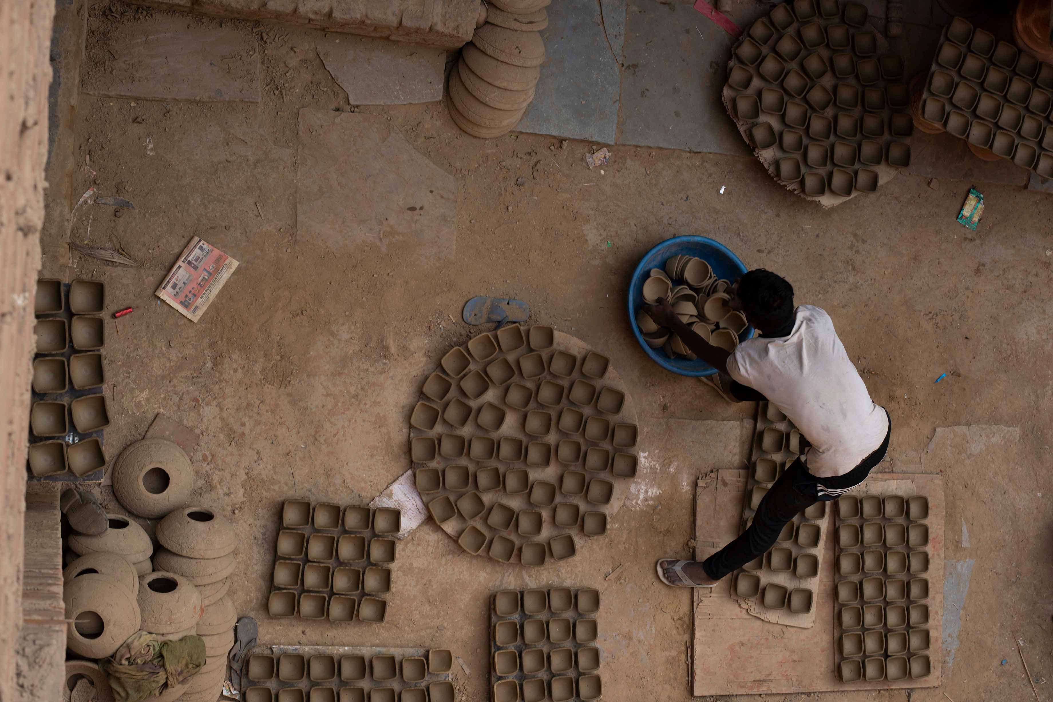 Descendants of Prajapati: The Kumhar Community of Potters | Sahapedia