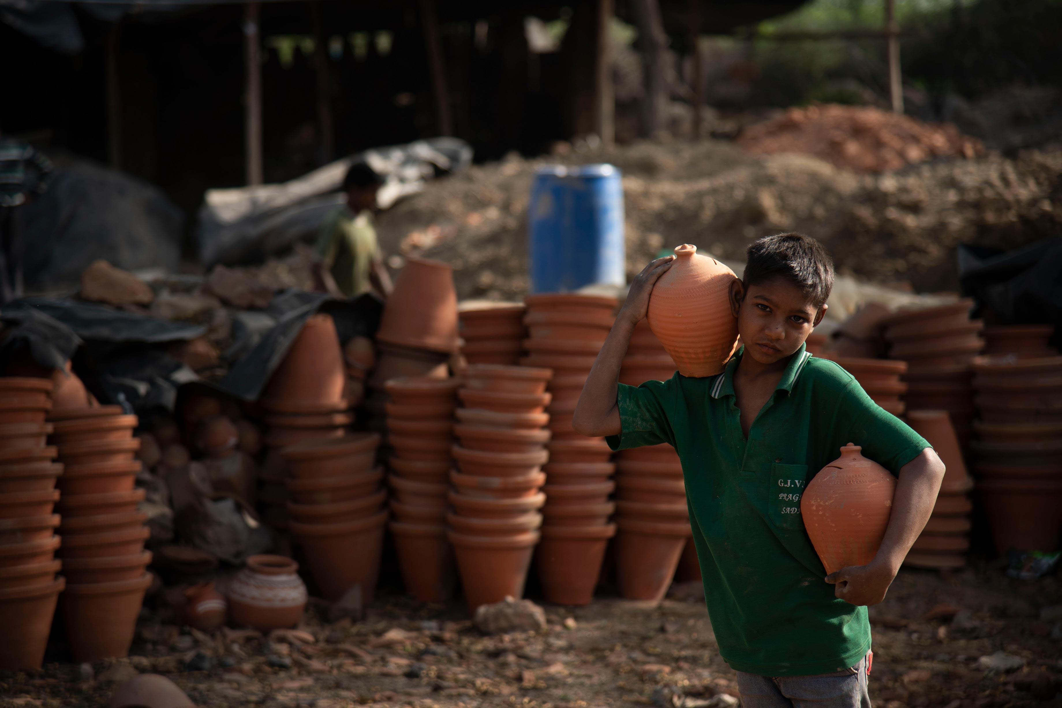 Descendants of Prajapati: The Kumhar Community of Potters | Sahapedia