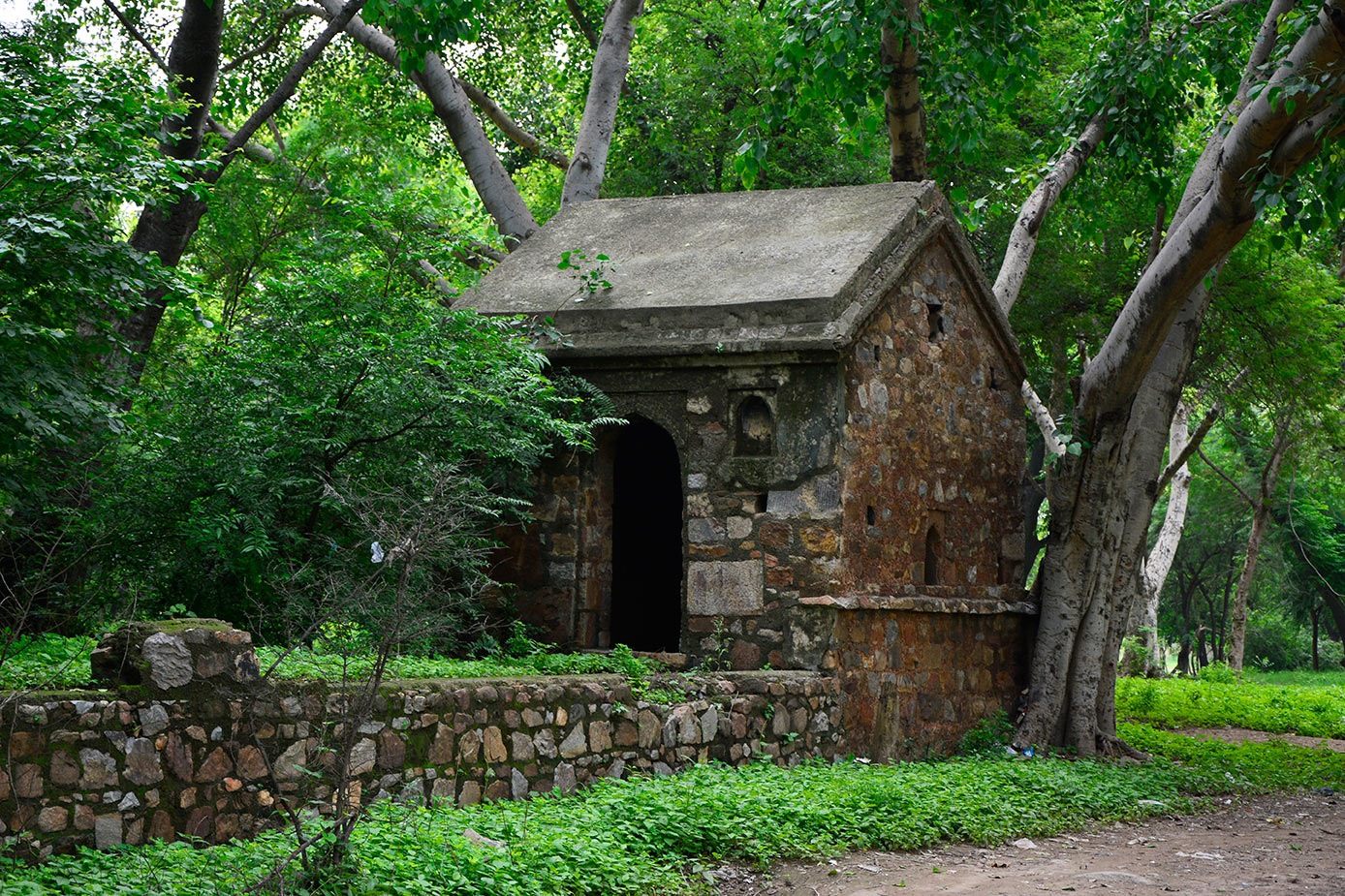 Mehrauli Archaeological Park | Sahapedia