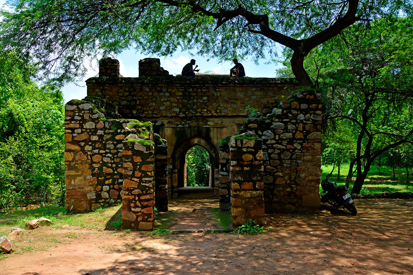 Mehrauli Archaeological Park II | Sahapedia