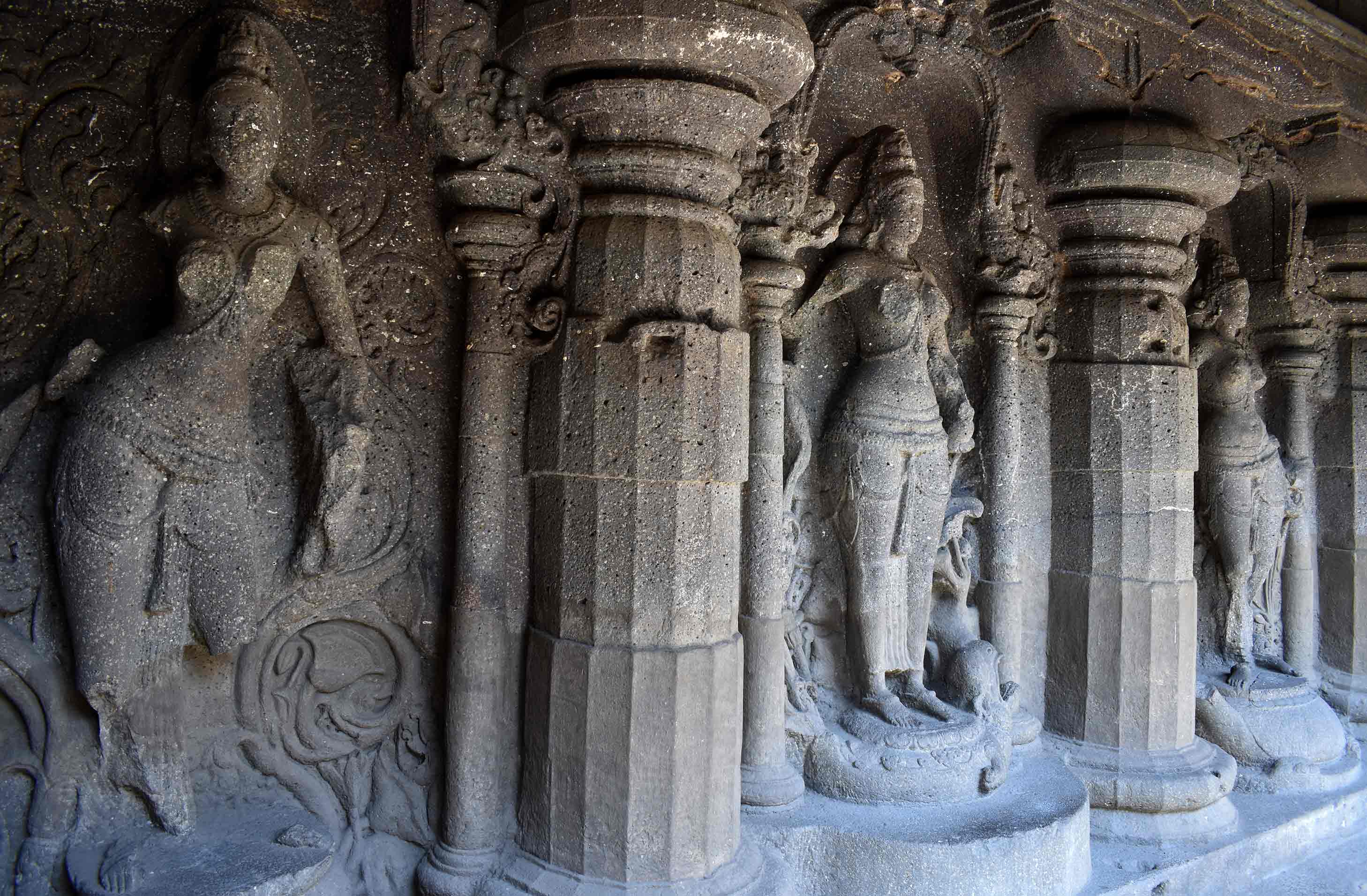 Kailash Temple, Ellora: Architectural Elements and Shiva Sculptures ...