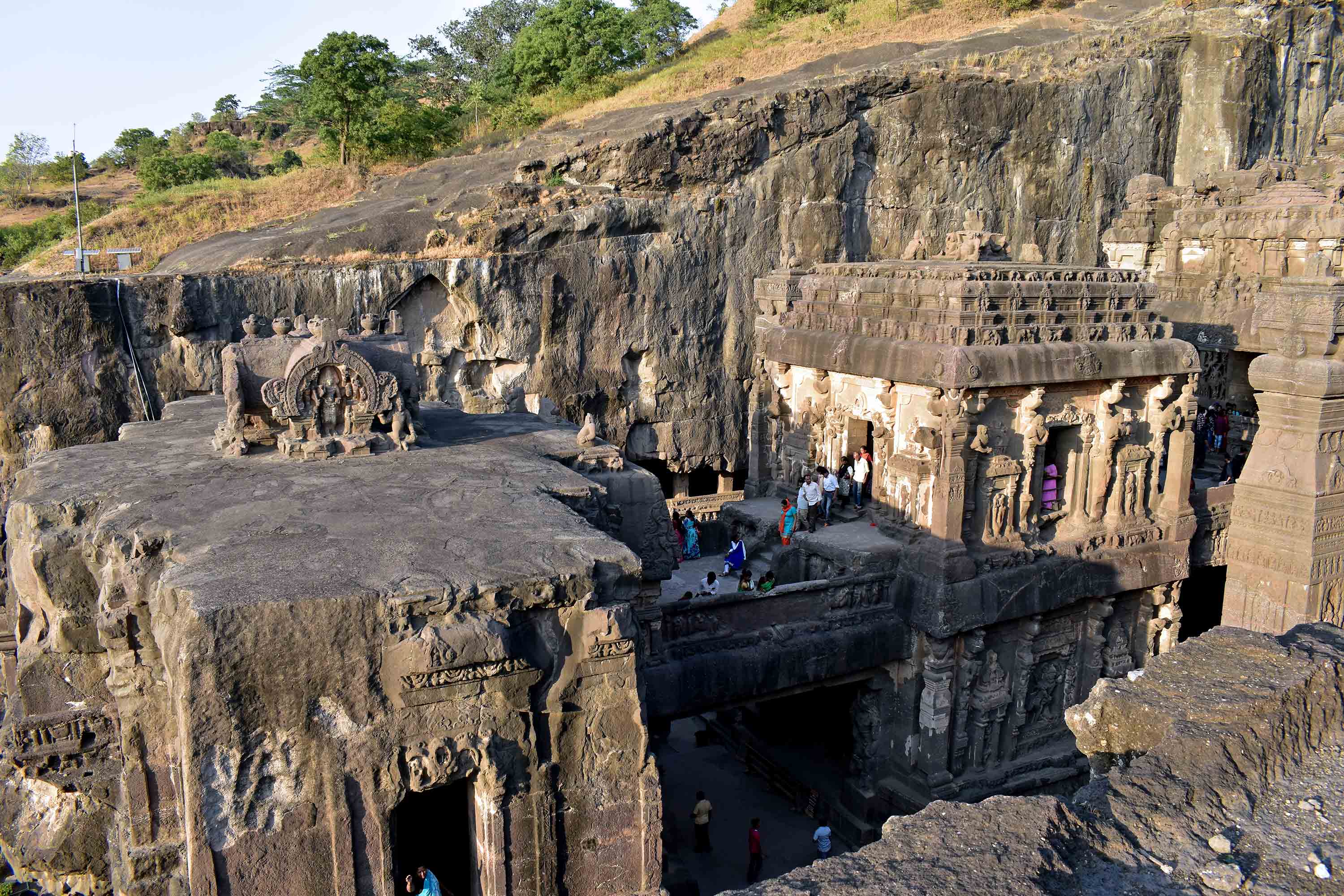 Kailash Temple, Ellora: Architectural Elements and Shiva Sculptures ...