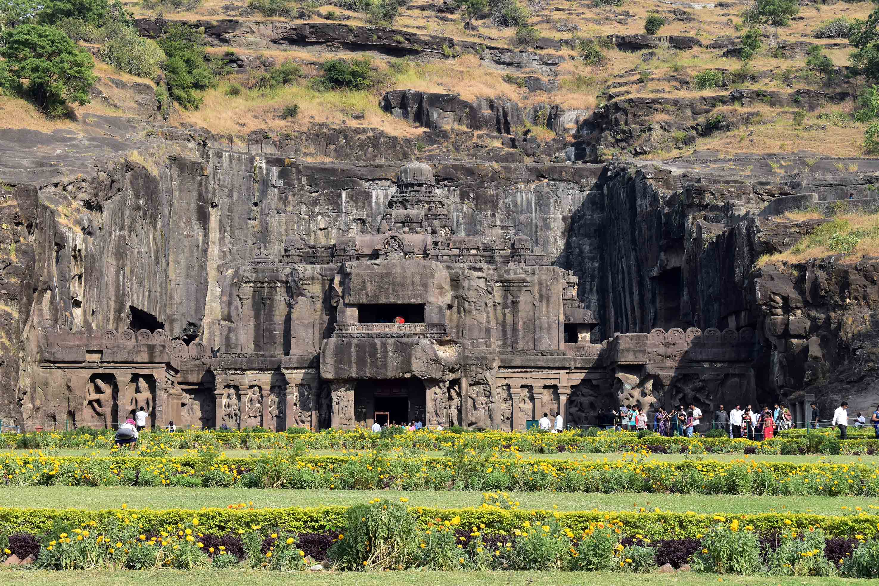 Kailash Temple, Ellora: Architectural Elements and Shiva Sculptures ...