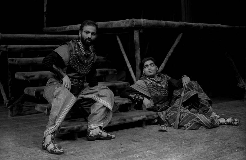 Andha Yug by M.K. Raina | Sahapedia