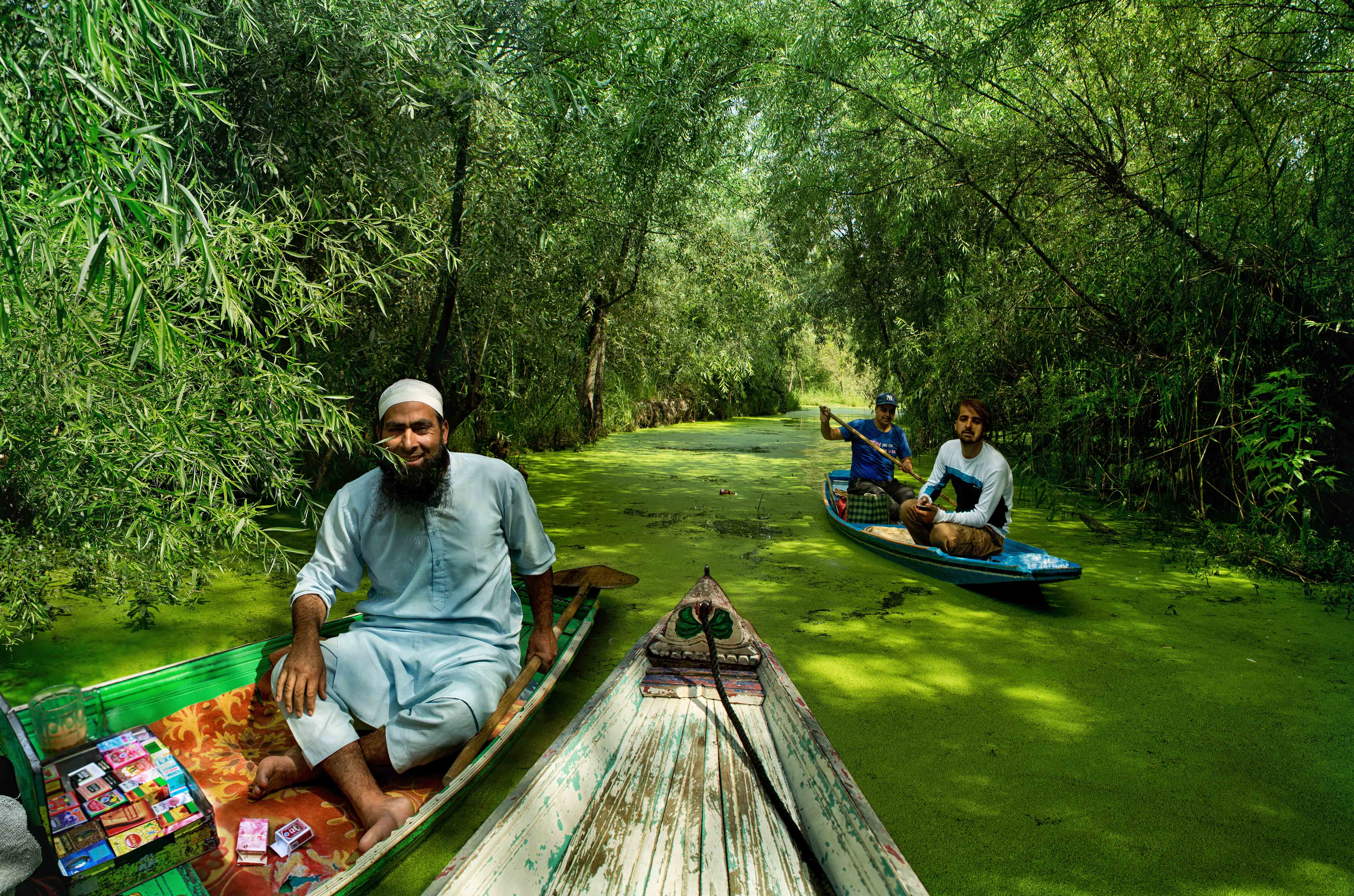 Life Afloat: Waterways of Dal Lake | Sahapedia
