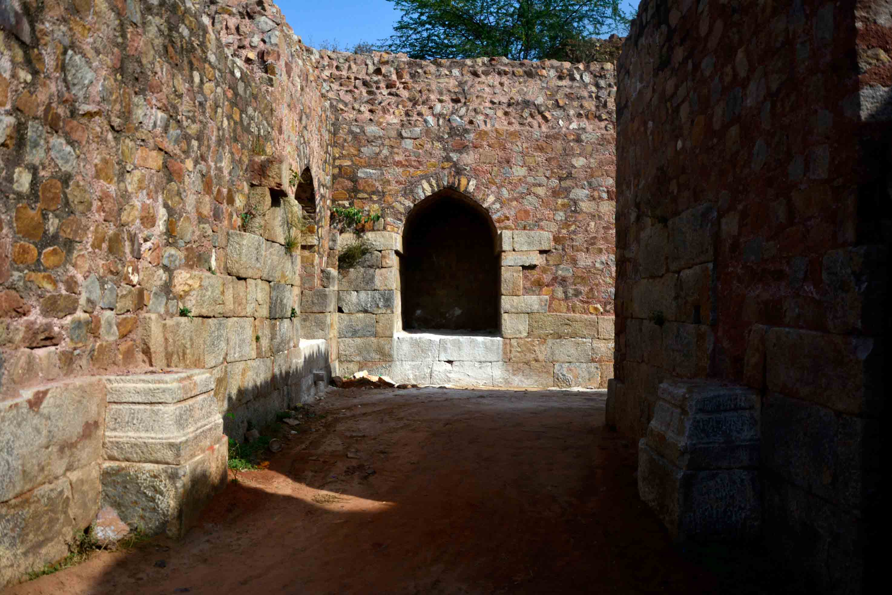 Glimpses: The First Tughlaq Capital | Sahapedia