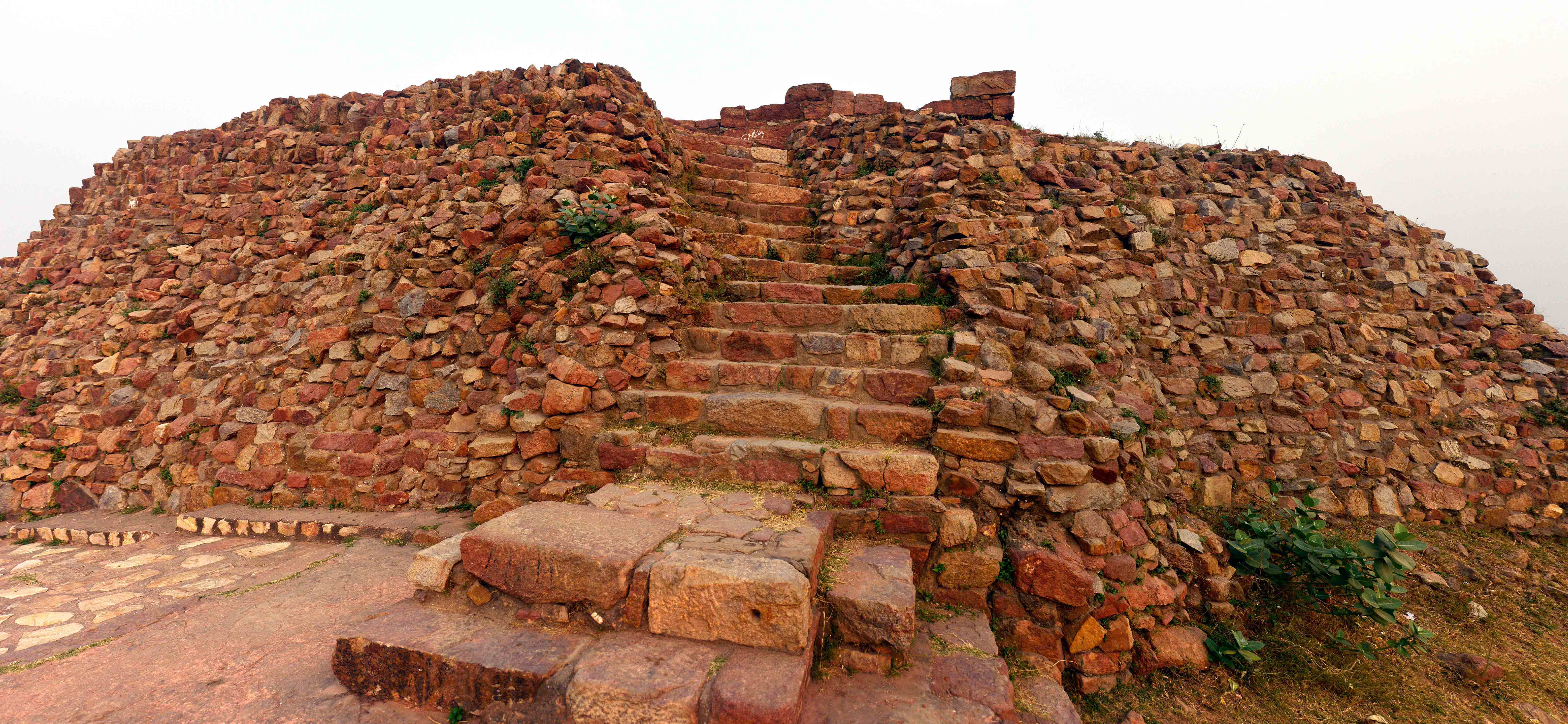 Glimpses: The First Tughlaq Capital | Sahapedia