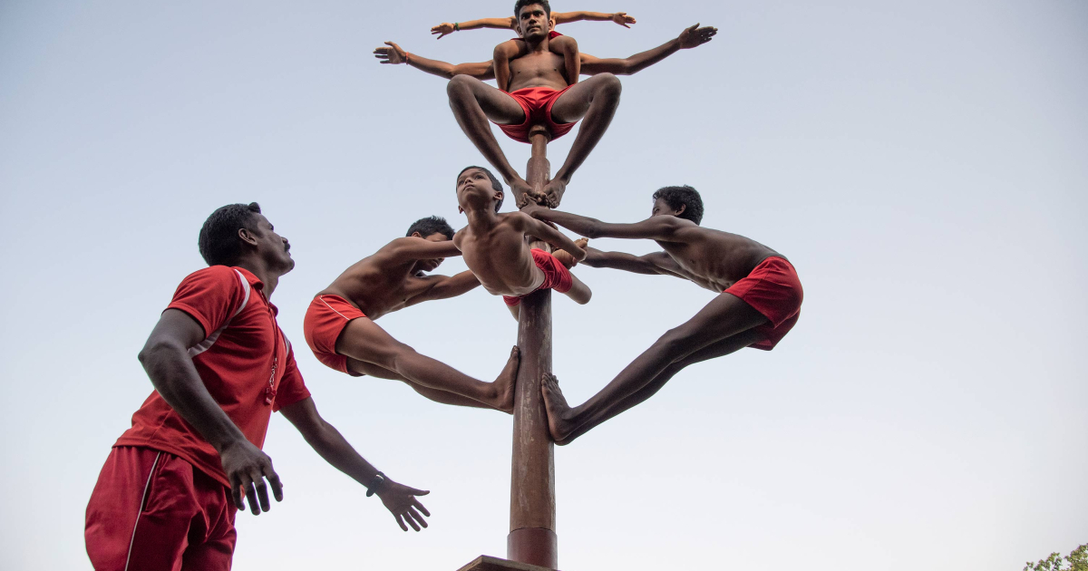 Wrestling the Pole: The Art of Mallakhamb Training | Sahapedia