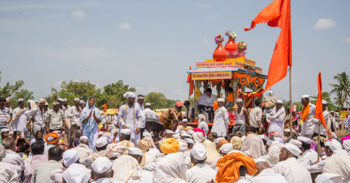 Pandharpur Wari Pilgrimage: Of Saints, Sandals and Salvation | Sahapedia