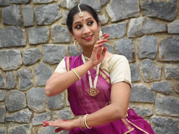 Kathak: Postures, Costumes and Mudras | Sahapedia
