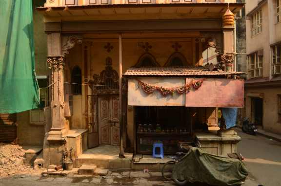 The Architecture of Houses in the Oswal Mohalla, Old Surat | Sahapedia