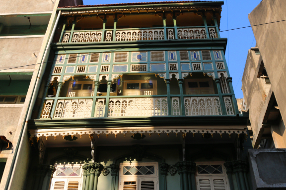 The Architecture of Houses in Deputy no Khancho, Old Surat | Sahapedia