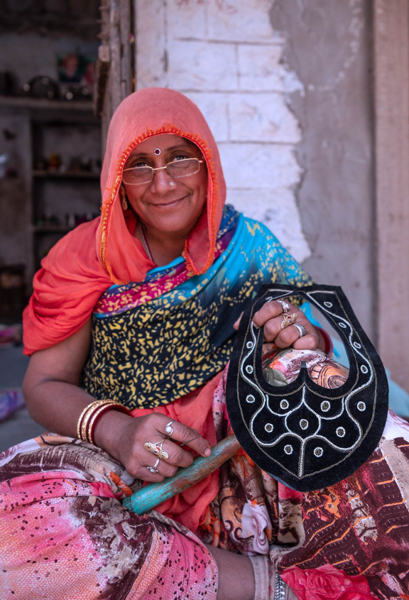 A Stitch in Time: The Jodhpur Mojari | Sahapedia