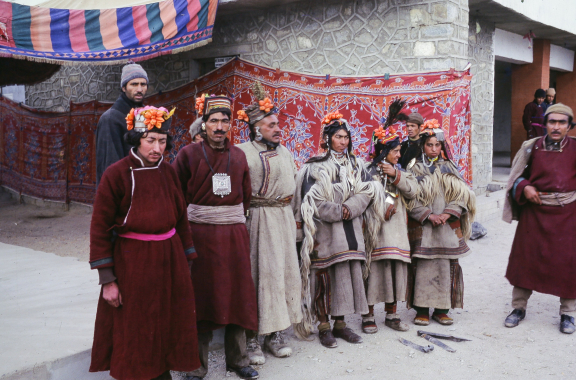 A Study of Dress in Ladakh through Photographs from the Nineteenth ...
