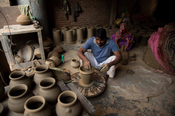 Descendants of Prajapati: The Kumhar Community of Potters | Sahapedia
