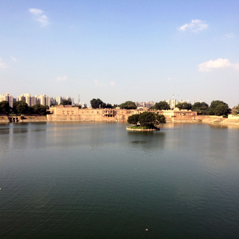 Sarkhej Roza, the Living Monument | Sahapedia